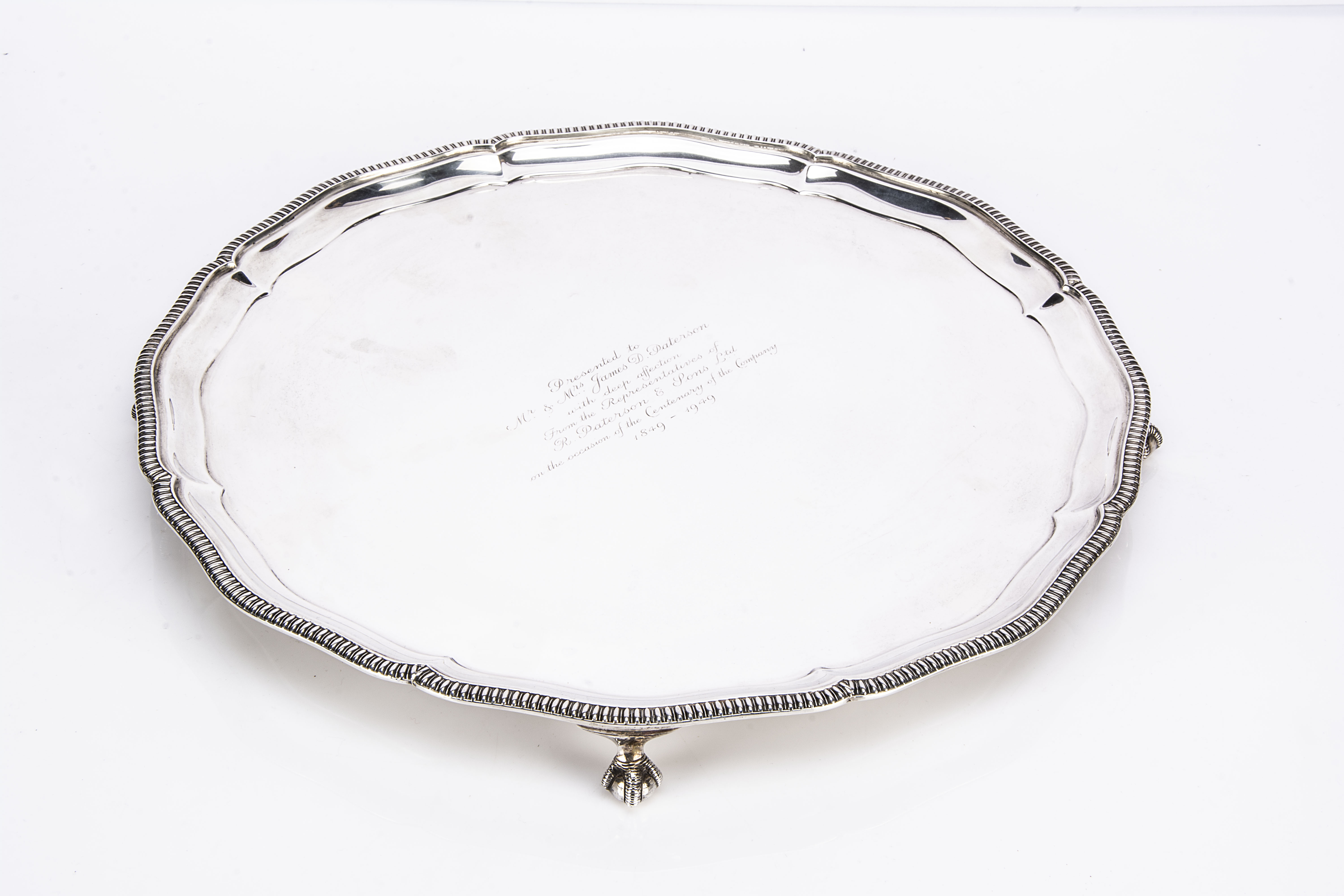 A George VI silver presentation salver from Mappin & Webb, 36cm ...