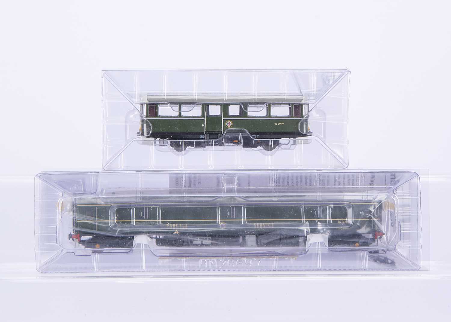 Heljan 00 Gauge BR green Diesel Railcar, AC cars Railbus with yellow ...