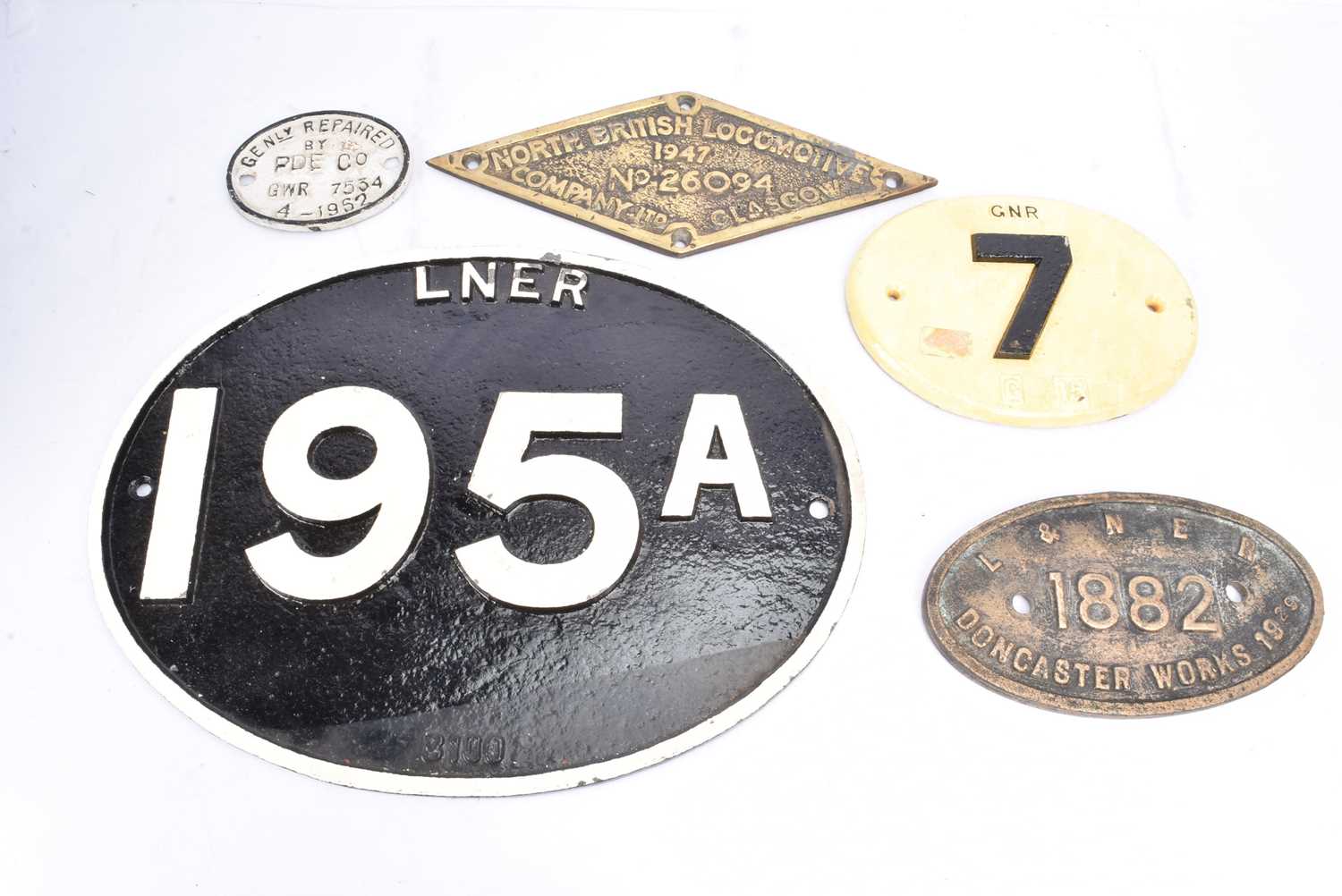 Bridge Plates and Others, oval cast iron LNER bridge plate white ...