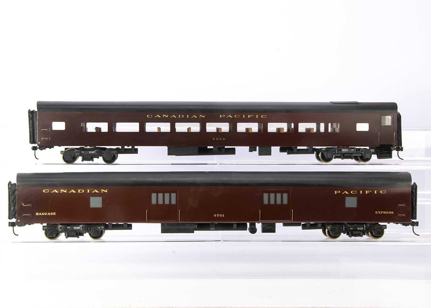 A rake of four Gauge 1 Canadian Pacific Railway Coaches by 'WrightWay ...
