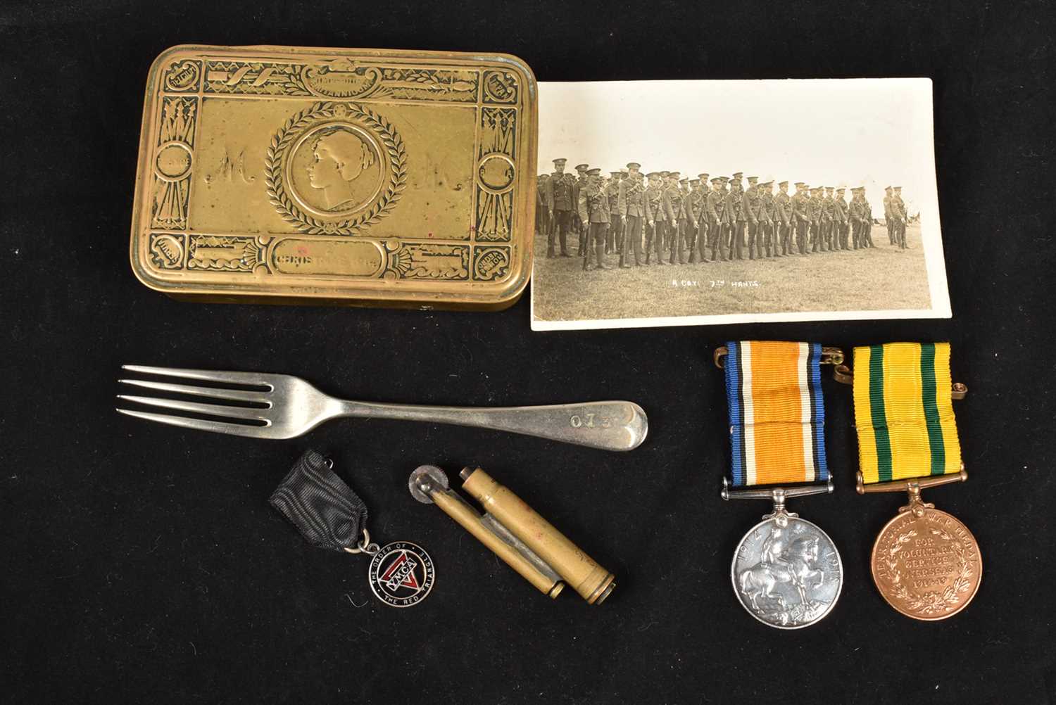 WWI Hampshire Regiment medal, awarded to Private Arthur Vardy (1648 ...