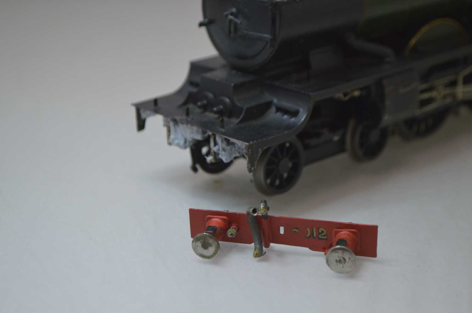 A (probably) kit-built 0 Gauge 3-rail/stud GWR 'Castle' class 4-6-0 ...