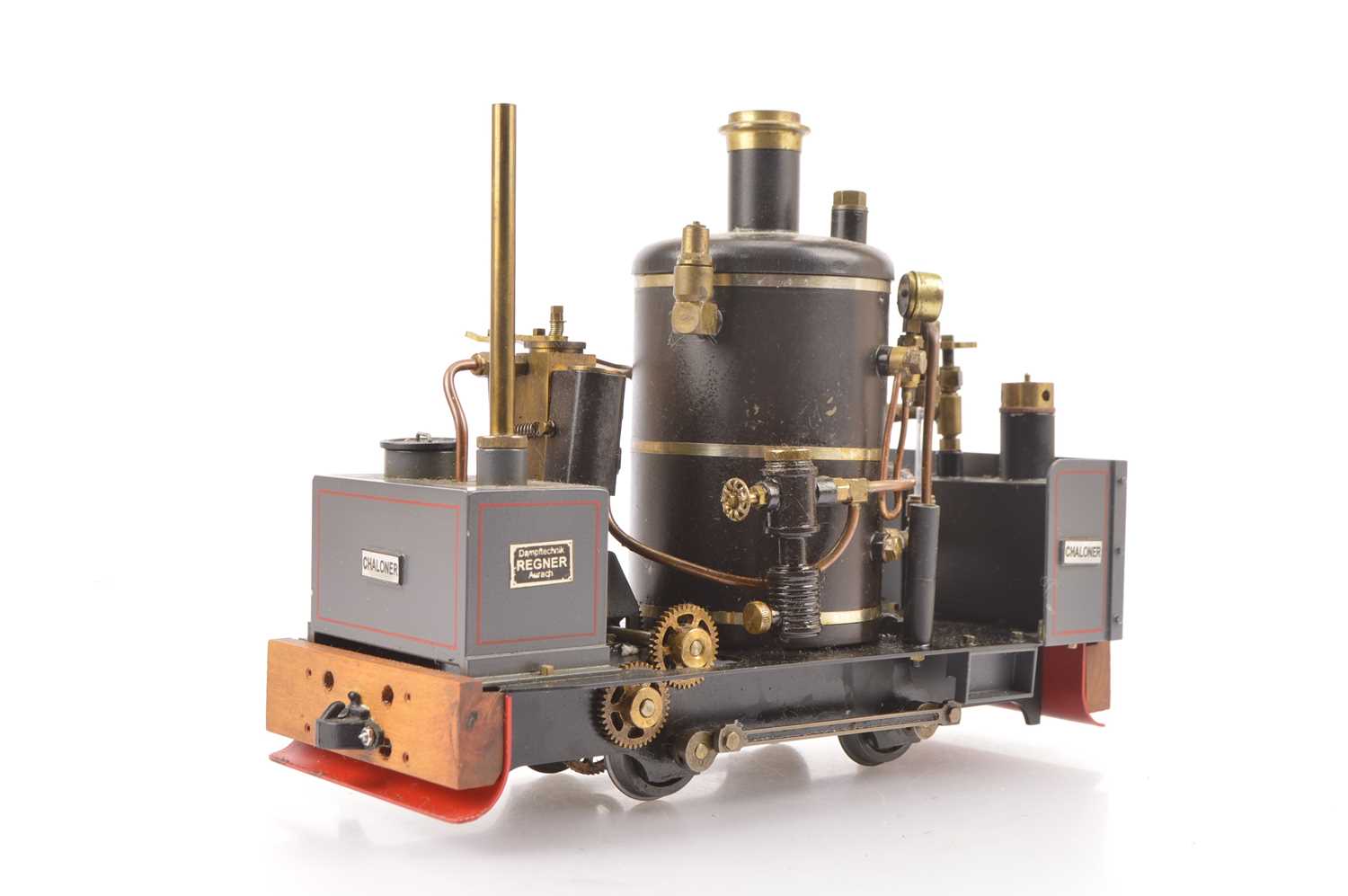 An adjustable Gauge 0/1 (narrow gauge) live steam De Winton vertical ...
