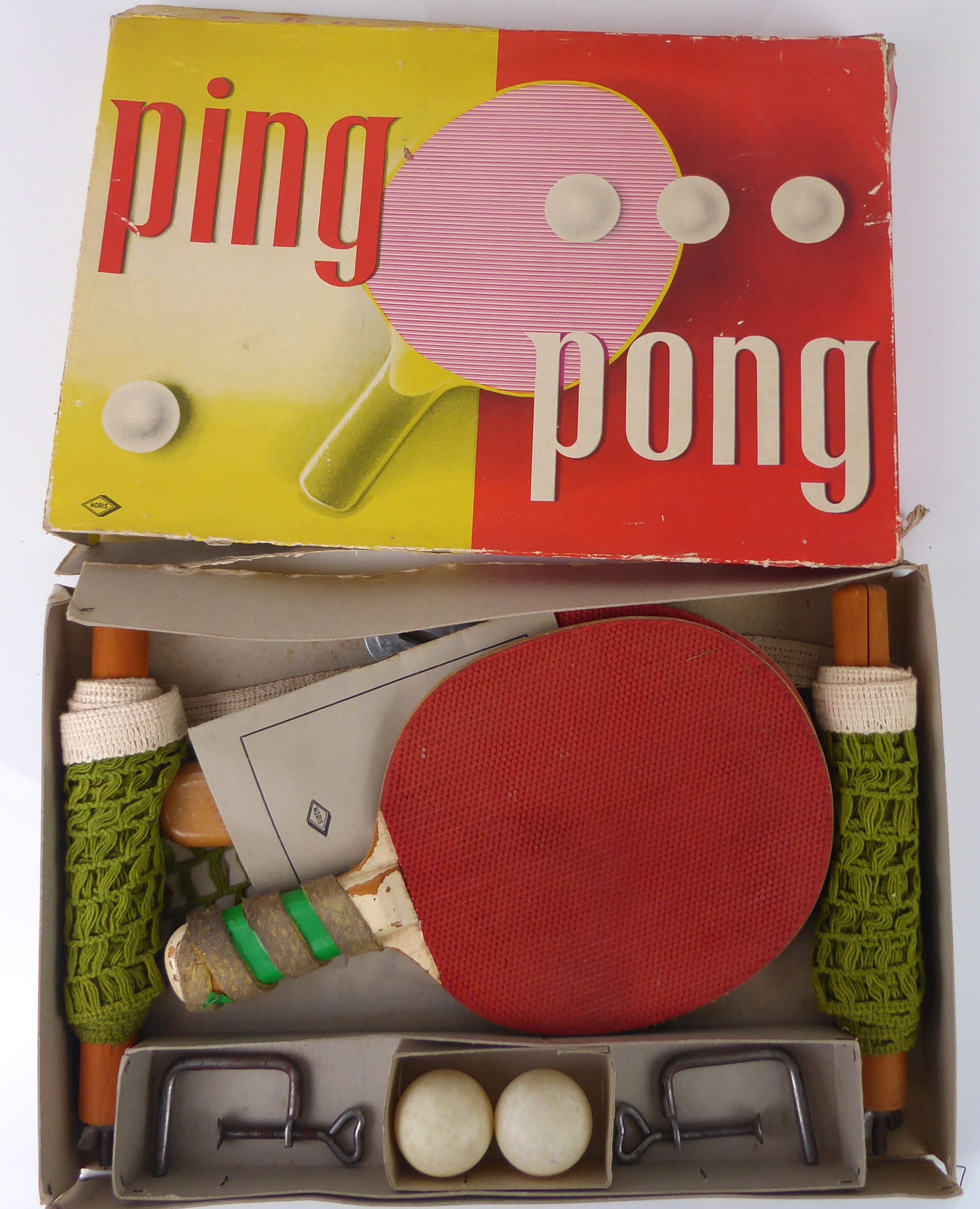An early Lego 'System im Spiel' building set, 1950s - in the original ...