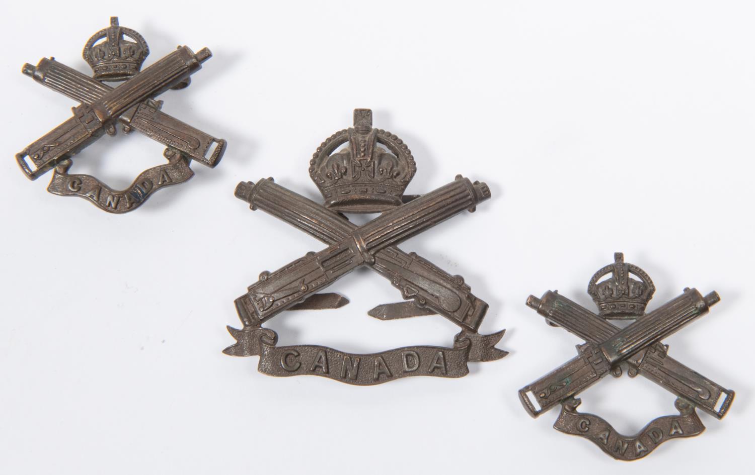 WWI Canadian Machine Gun Corps officer's bronze cap badge, long scroll ...