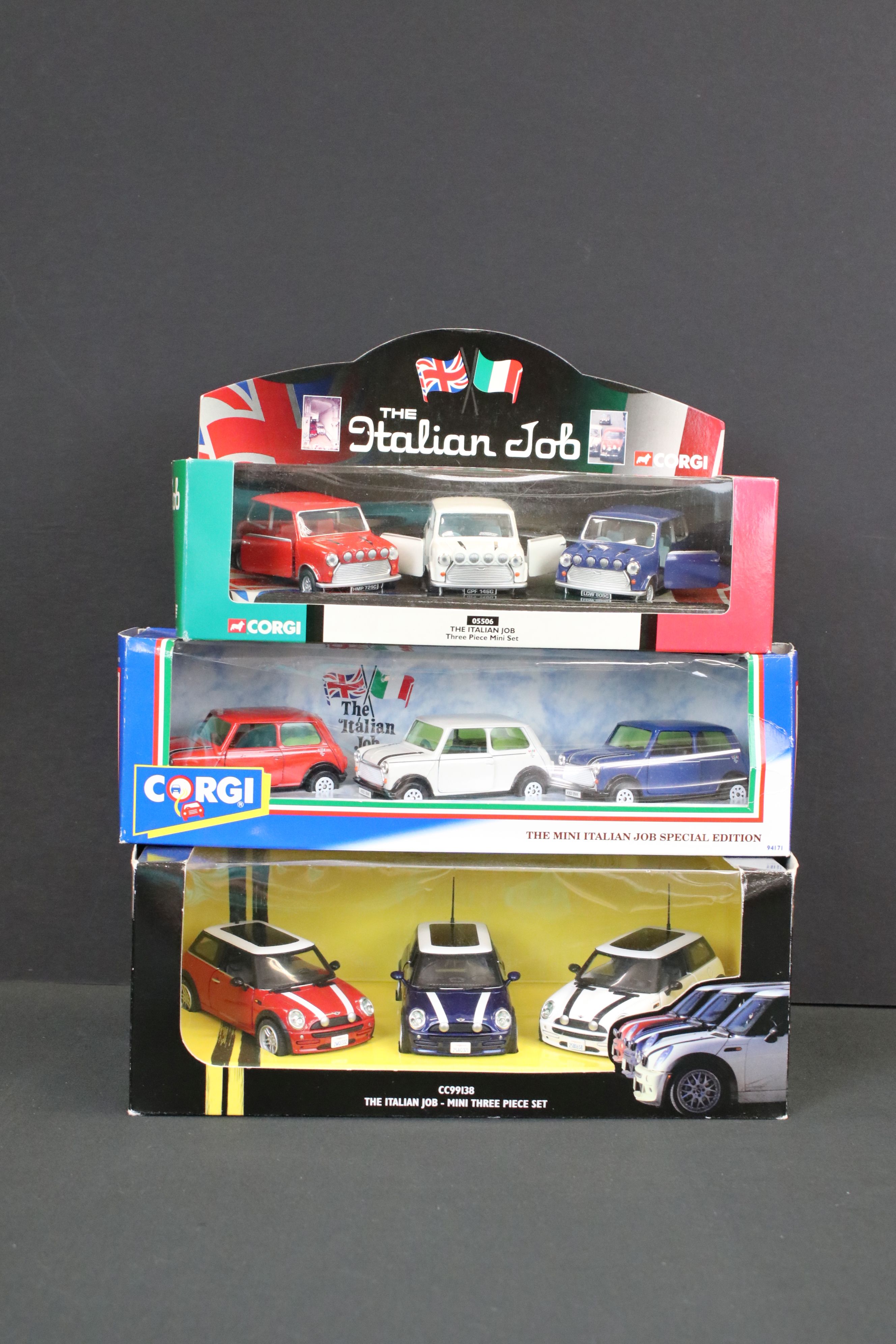 Seven boxed The Italian Job diecast models to include CC82217 Diorama ...