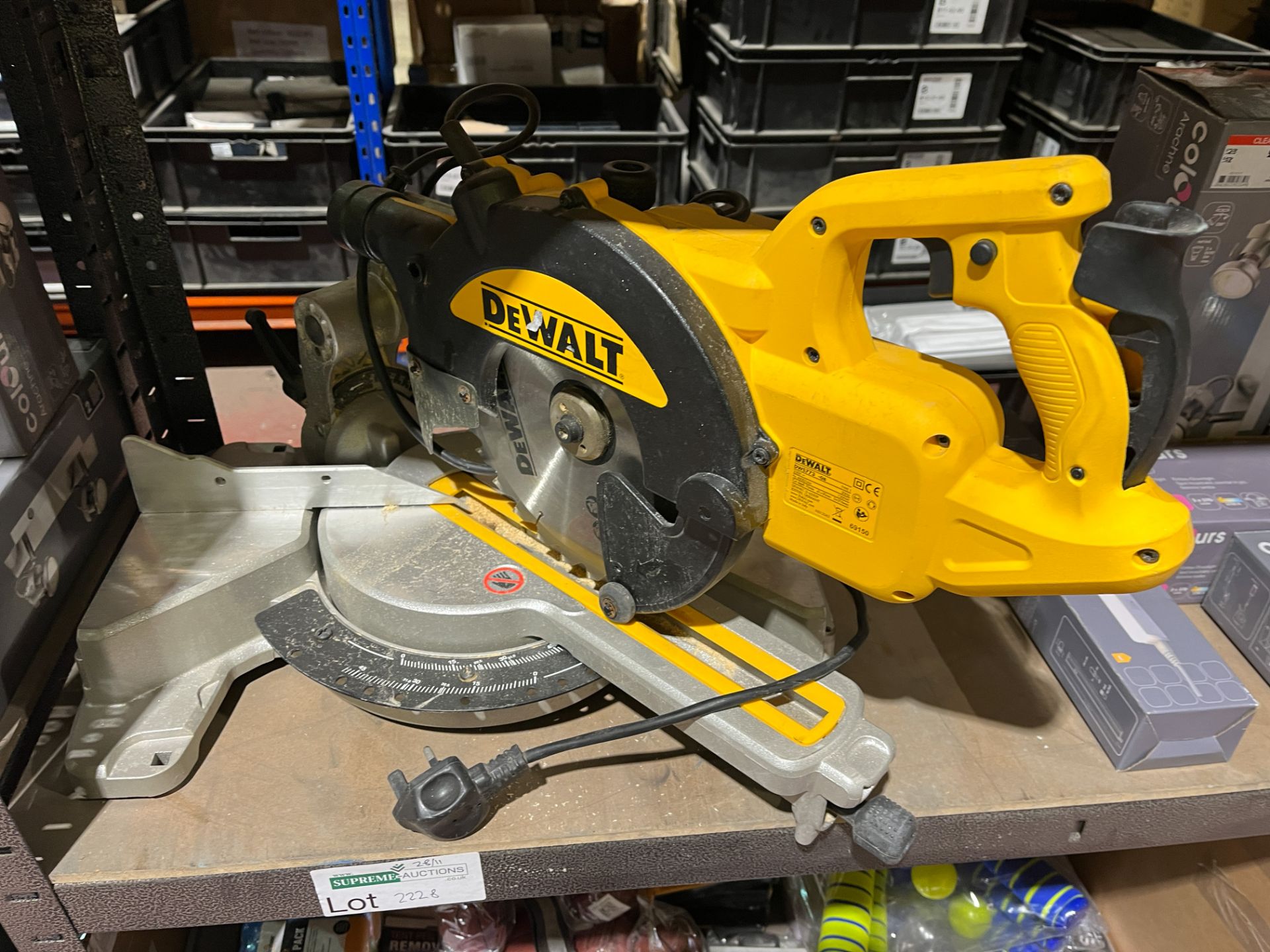DEWALT DW5773 MITRE SAW 240V. (PCK4)