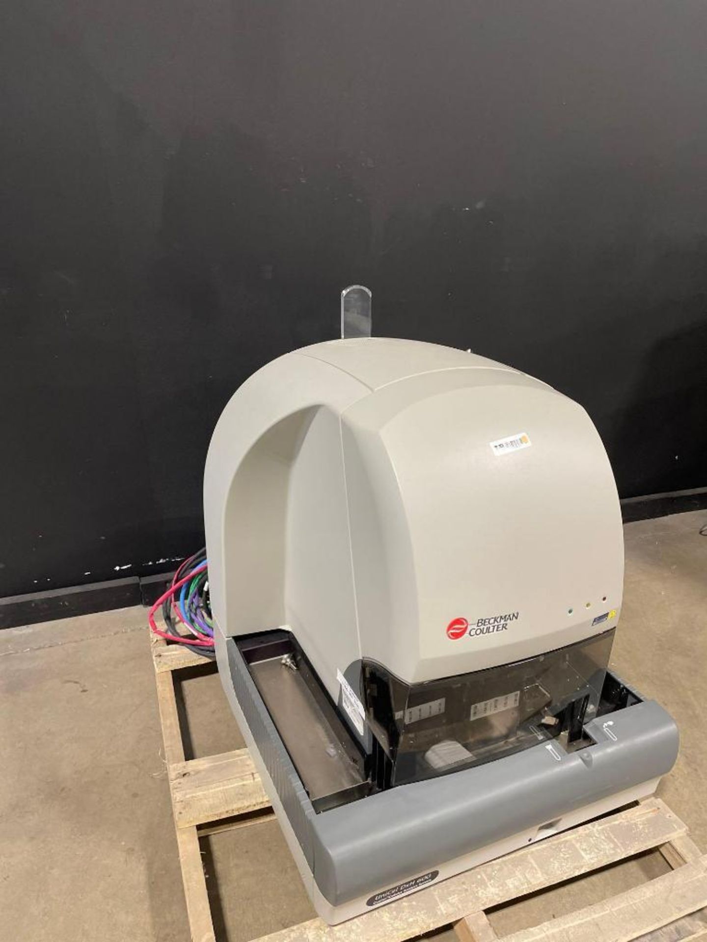 BECKMAN COULTER UNICEL DXH 600 CELLULAR ANALYSIS SYSTEM