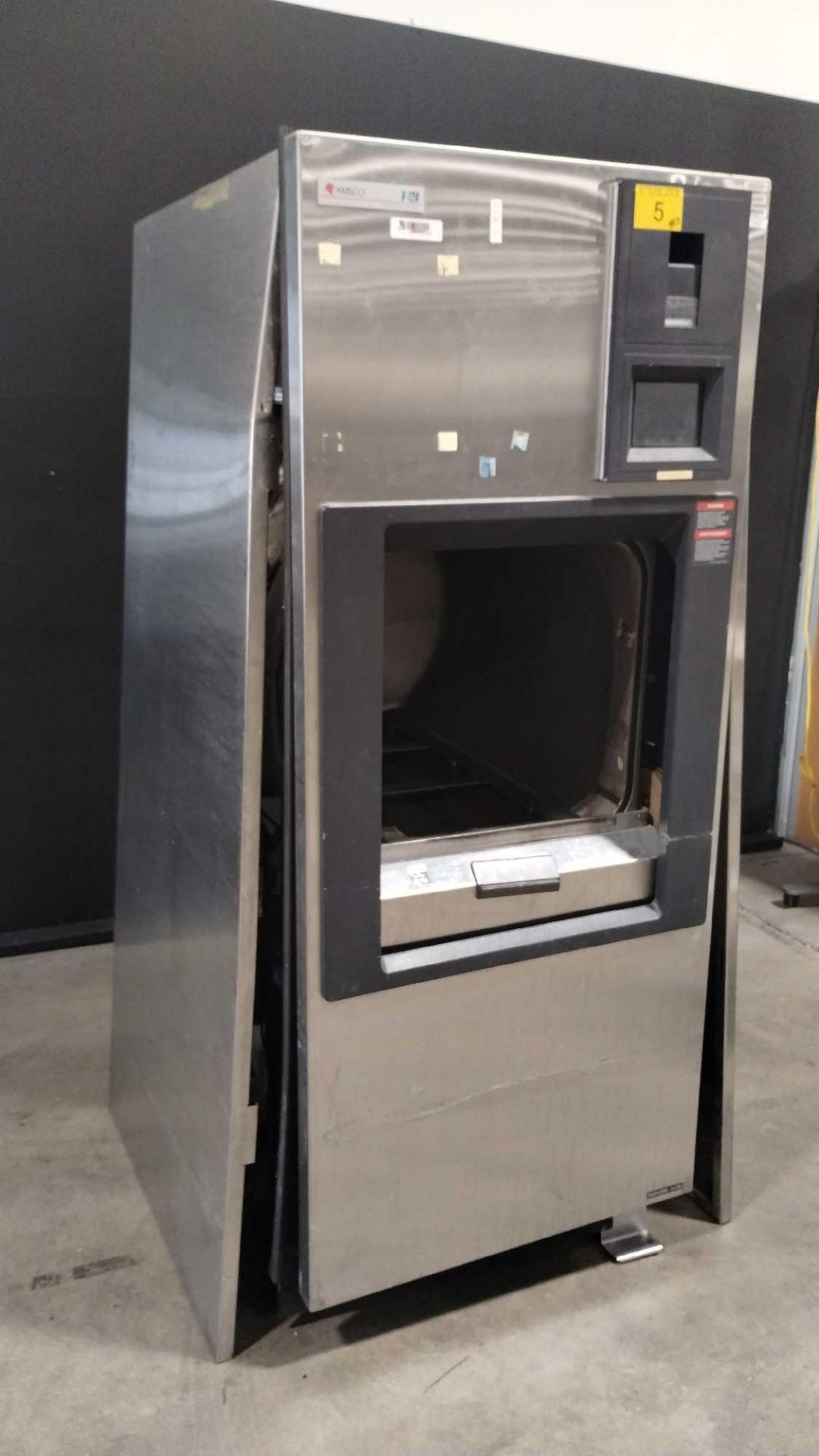 AMSCO V-120 STERILIZER (MISSING BOILER)