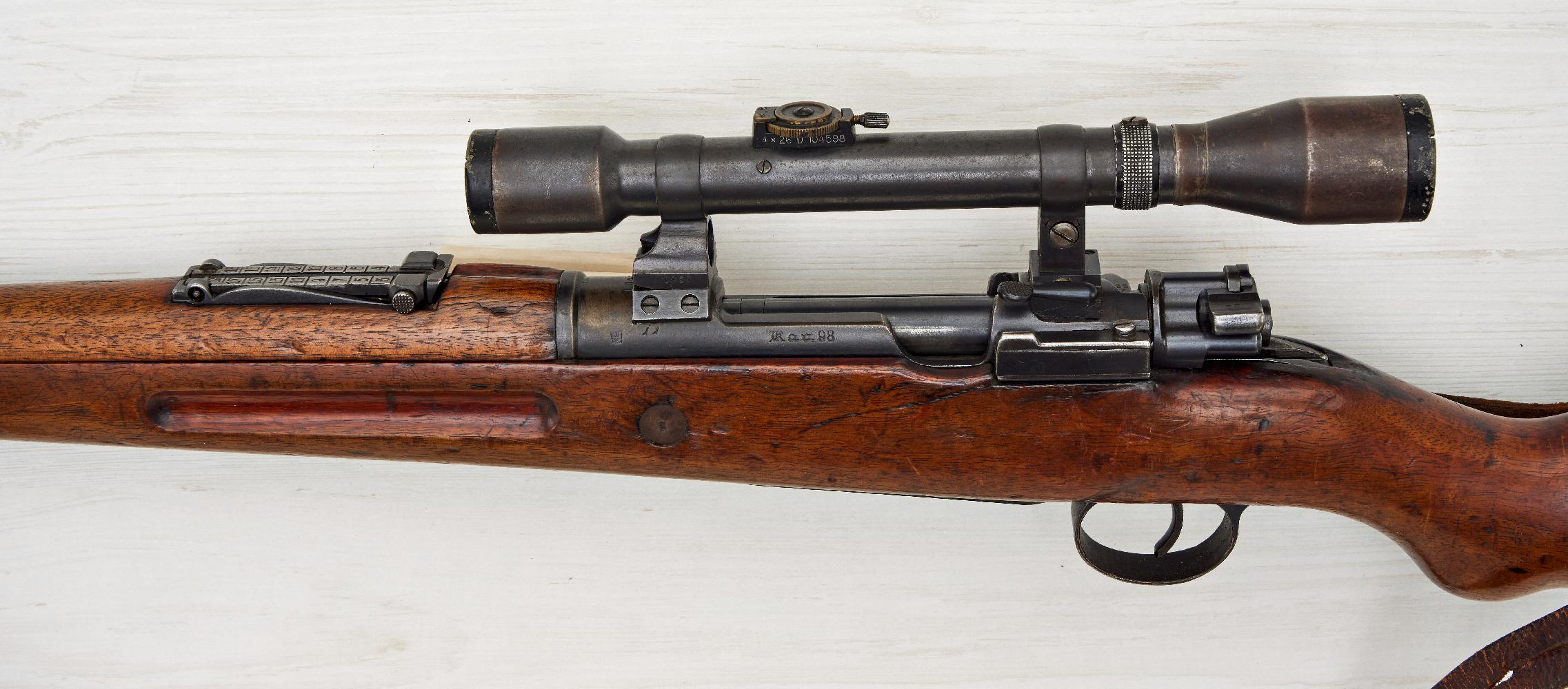 Guns / Rifles/Erlaubnispflichtige Feuerwaffen (Militärische ...