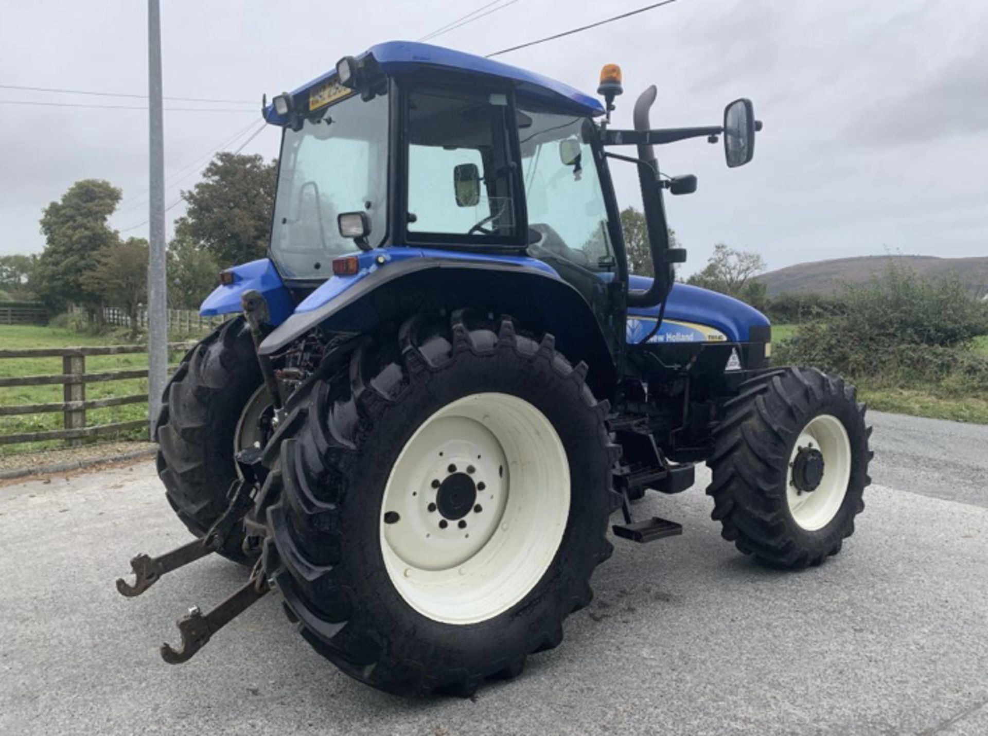 2005 NEW HOLLAND TM140. 4x ALLIANCE TYRES. RANGE COMMAND. CAB ...