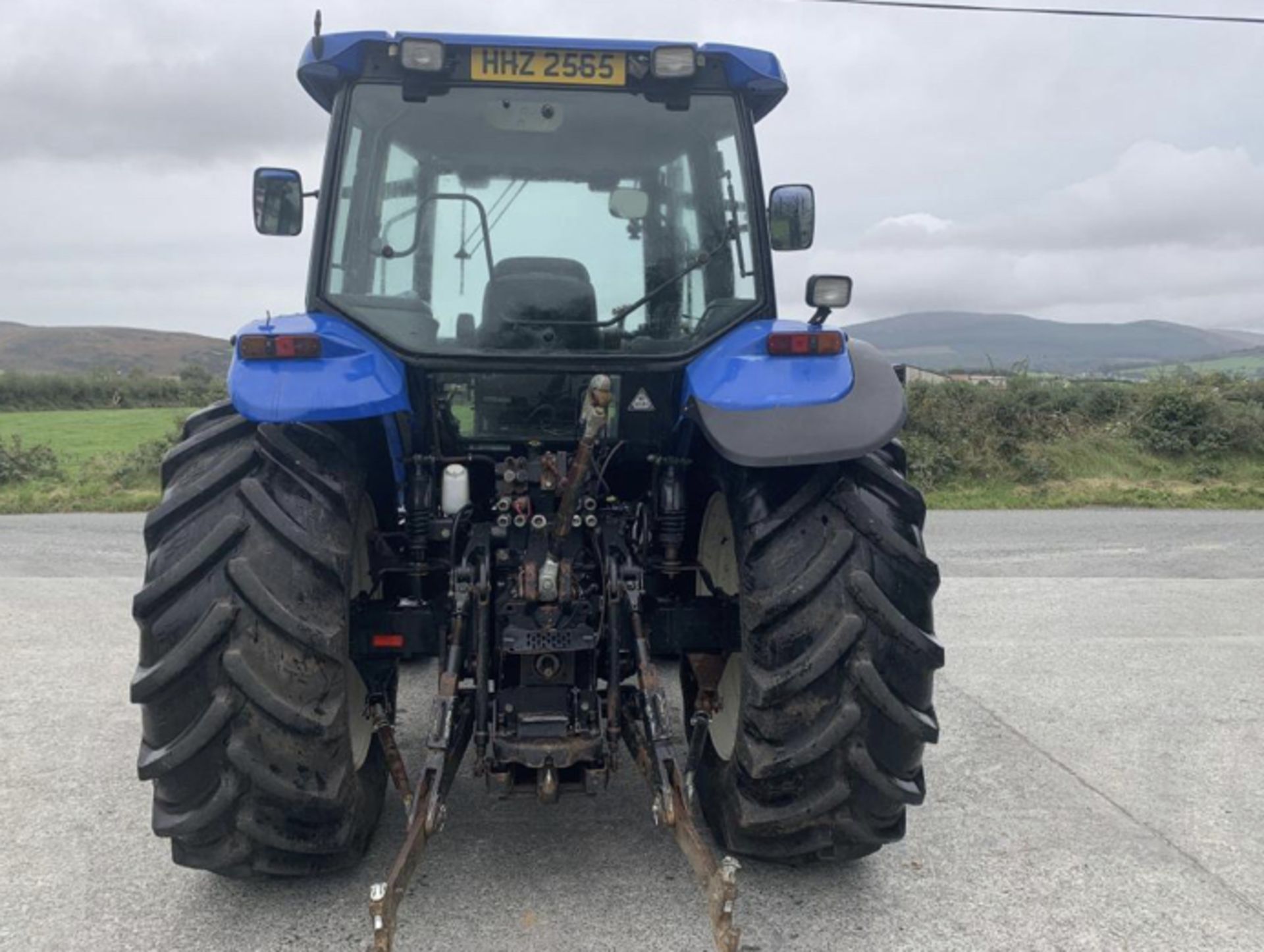 2005 NEW HOLLAND TM140. 4x ALLIANCE TYRES. RANGE COMMAND. CAB ...