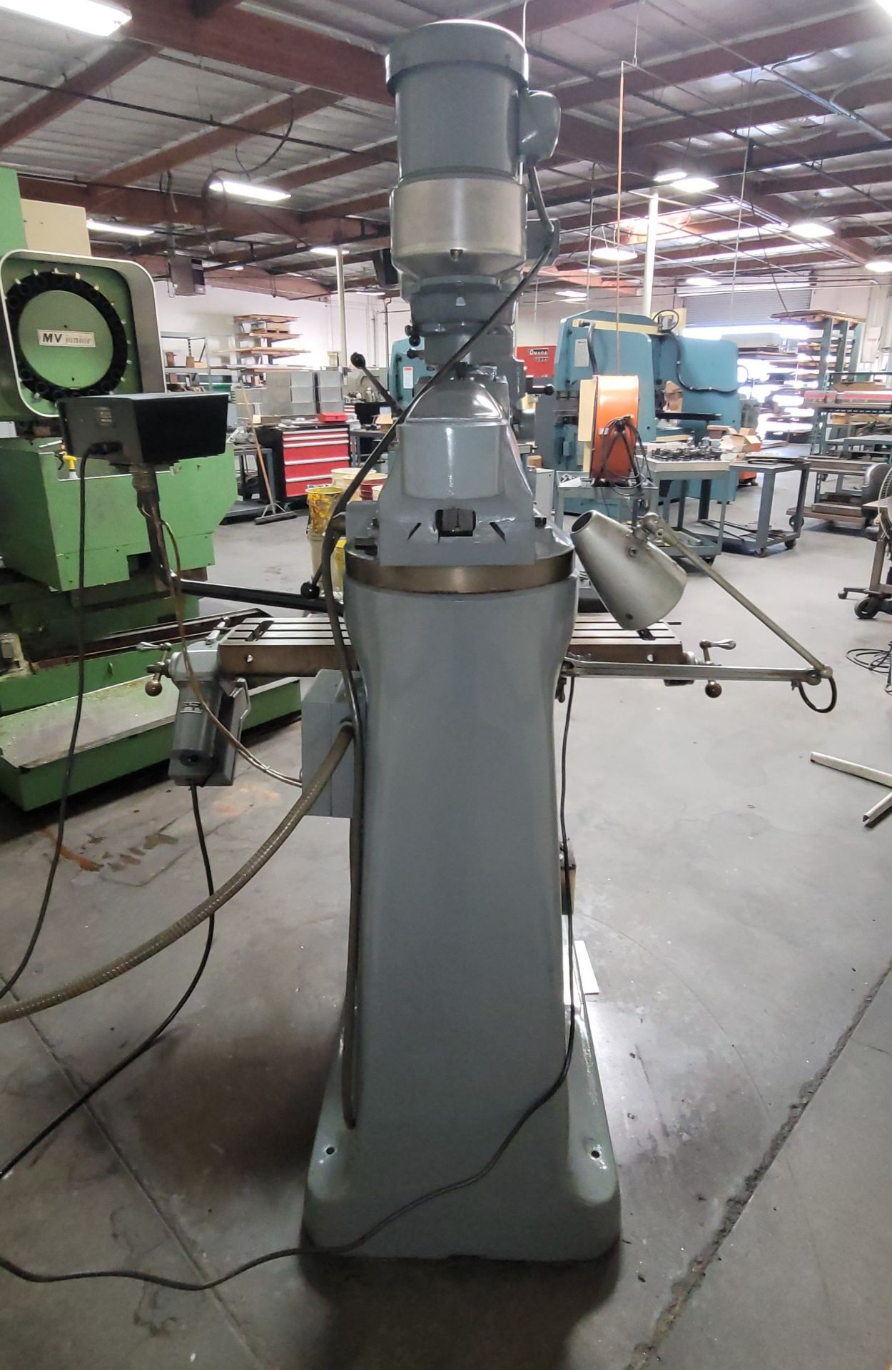 BRIDGEPORT VERTICAL MILL W/ BRIDGEPORT DRO, BRIDGEPORT POWER FEED, 9" X ...
