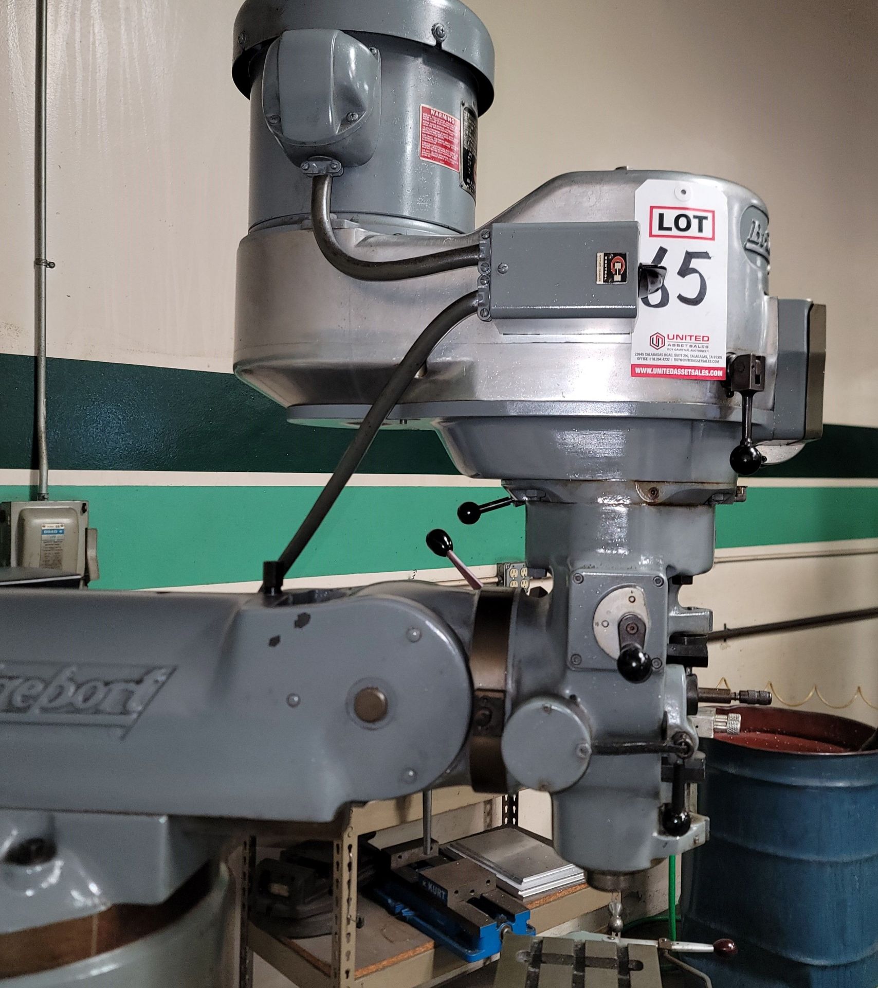 BRIDGEPORT VERTICAL MILL W/ BRIDGEPORT DRO, BRIDGEPORT POWER FEED, 9" X ...