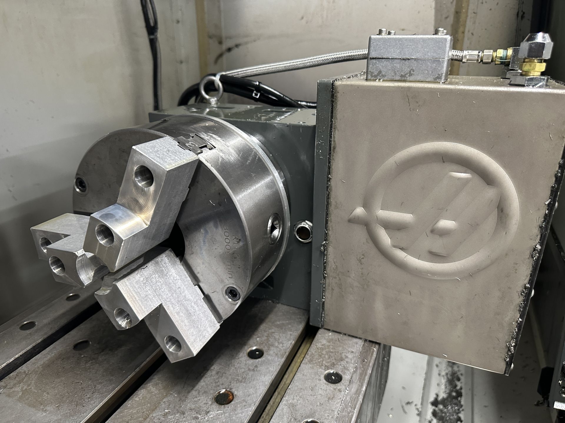 HAAS 4TH AXIS ROTARY TABLE, 8" 3-JAW CHUCK