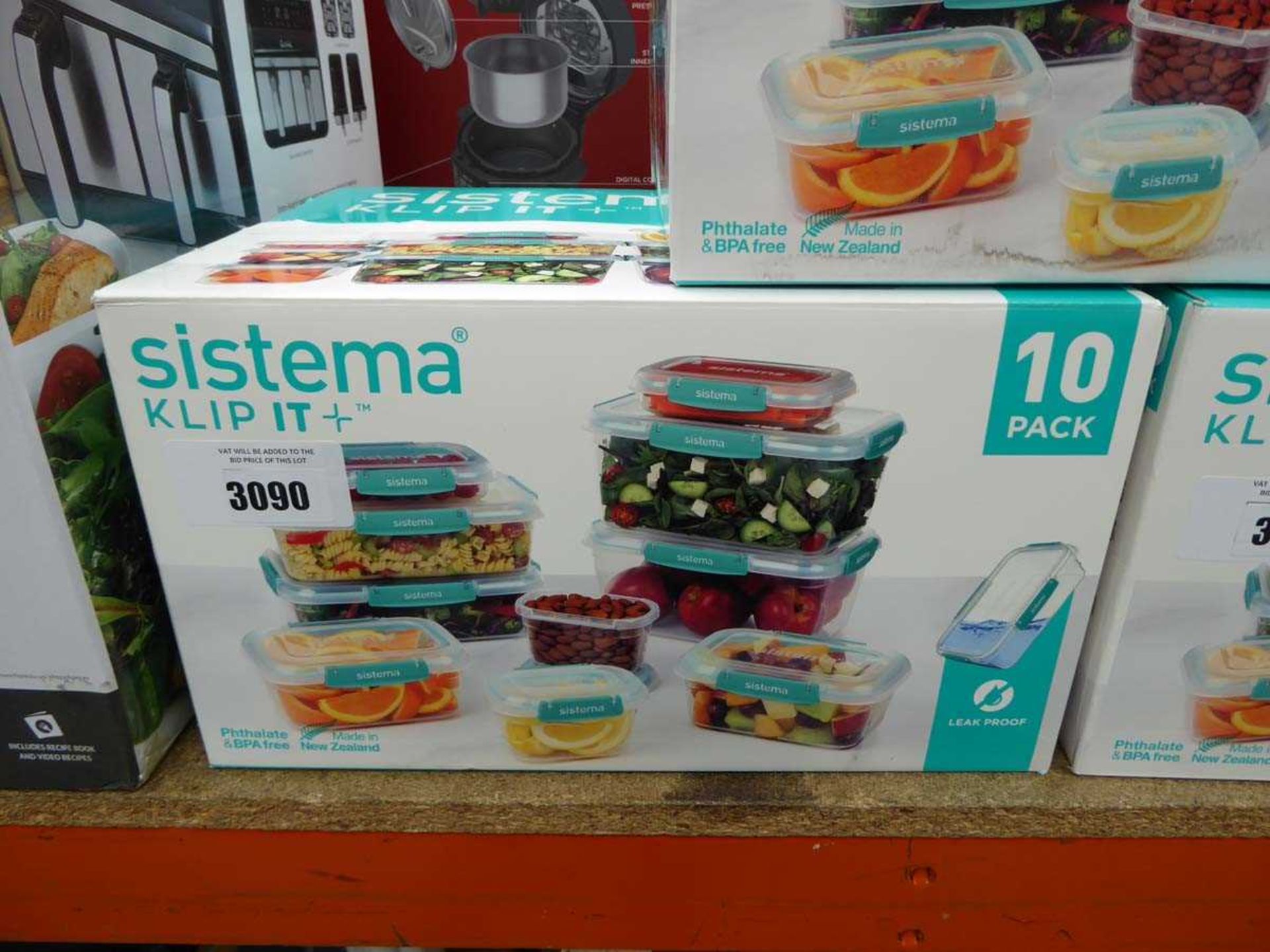 { Choice of lots: 3090, 3091, 3092 } +VAT Sistema Clip it food storage ...