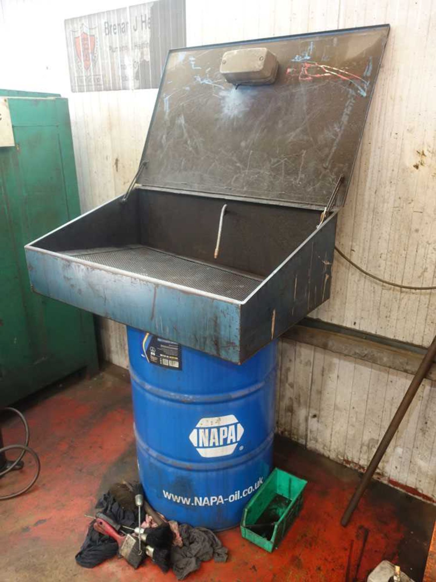 +VAT Parts wash down tank