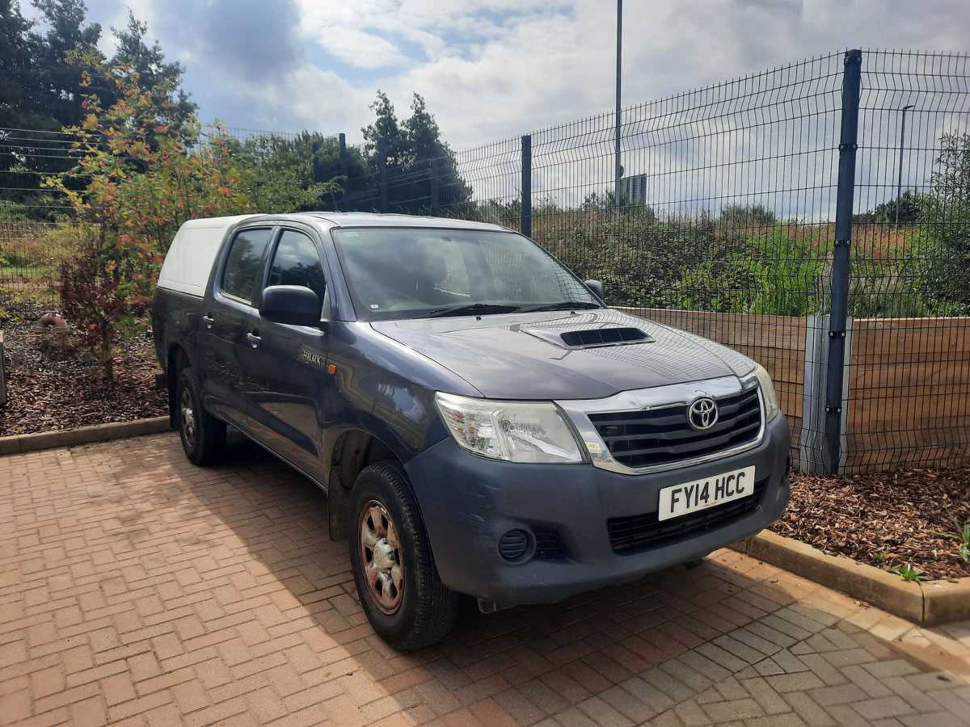 +VAT ‘FY14 HCC’ Toyota Hilux Active D-4D 4x4 DCB dual-cab utility ...