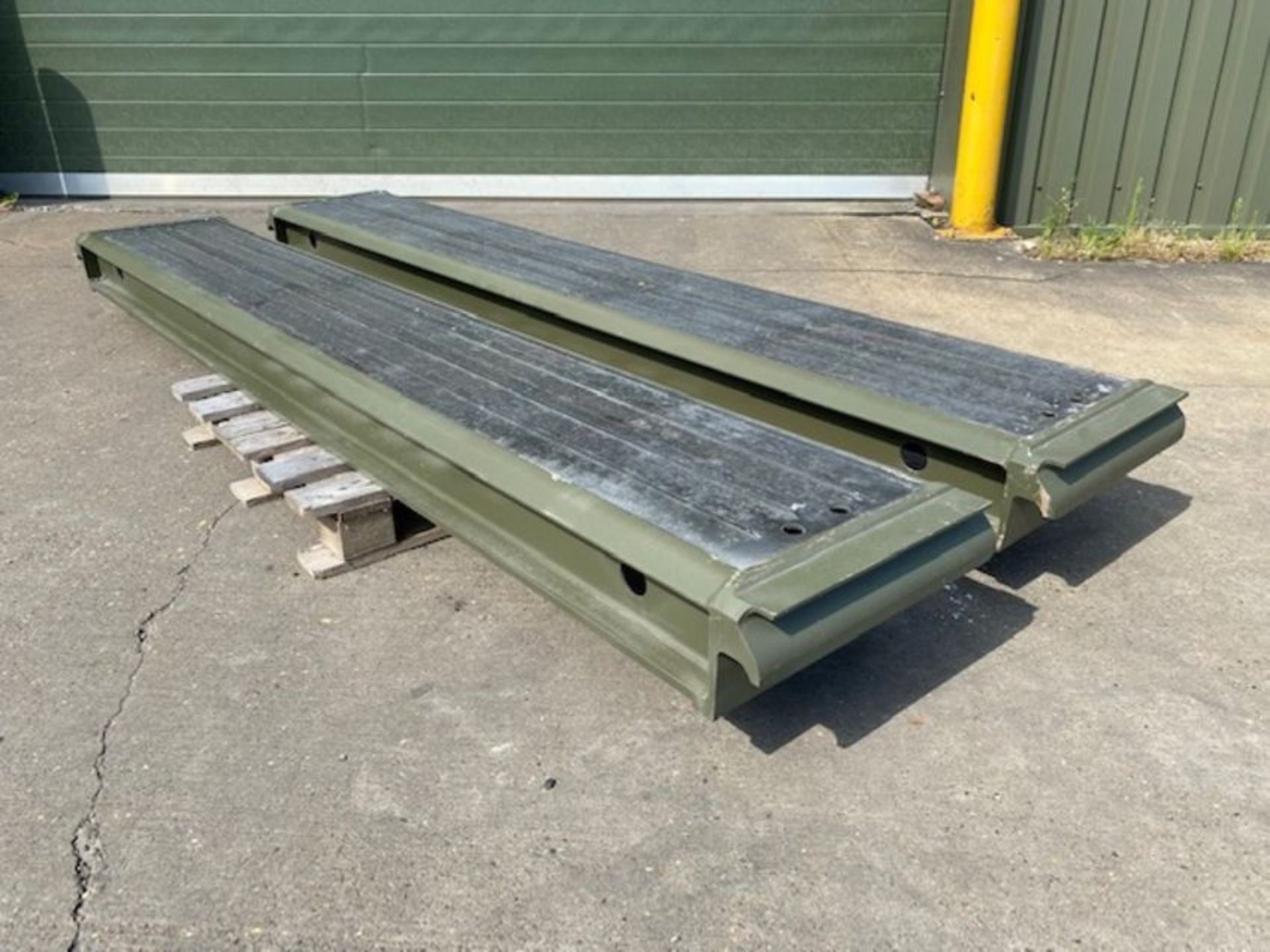 You are bidding on a Pair of Heavy duty Aluminium Infill Decks/Ramps ...