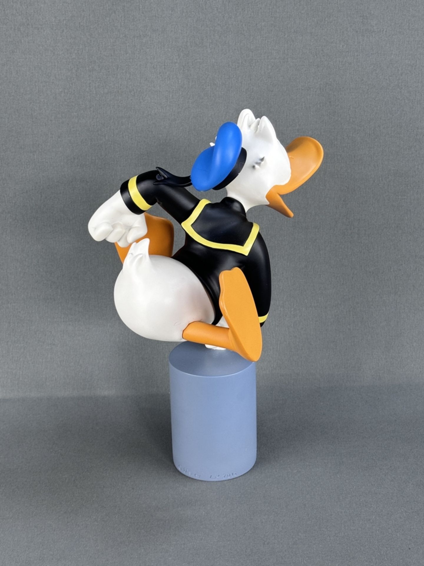 Leblon Delienne & Disney "Donald Duck" Figur, 2013, am Sockelfuß ...