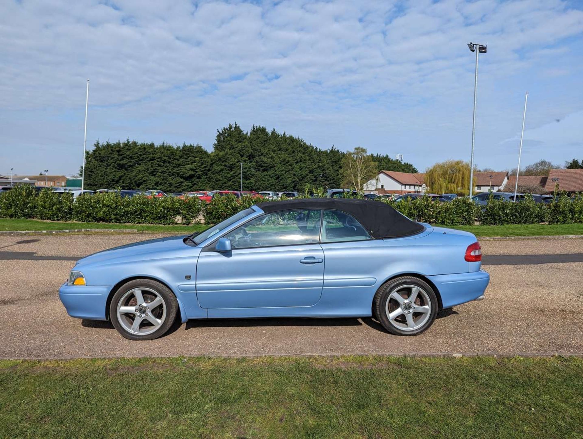 Make & Model:Volvo , C70 T GT Date of Reg:OE54UTX Colour:Blue cc:2435 ...