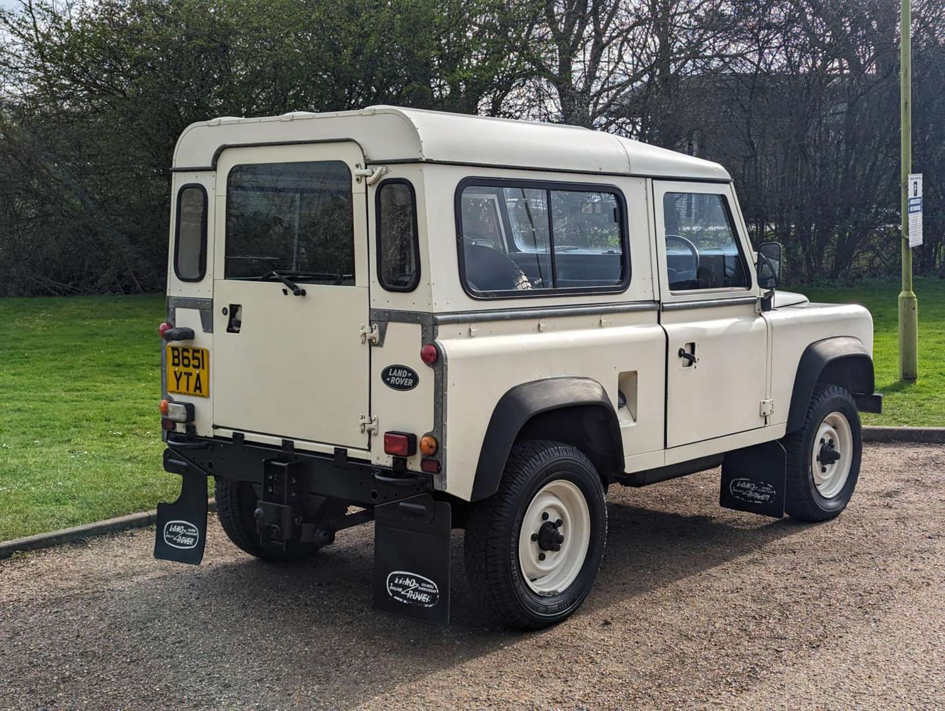 Make & Model:Land Rover , LR 90 4C Date of Reg:B651YTA Colour:Cream cc ...