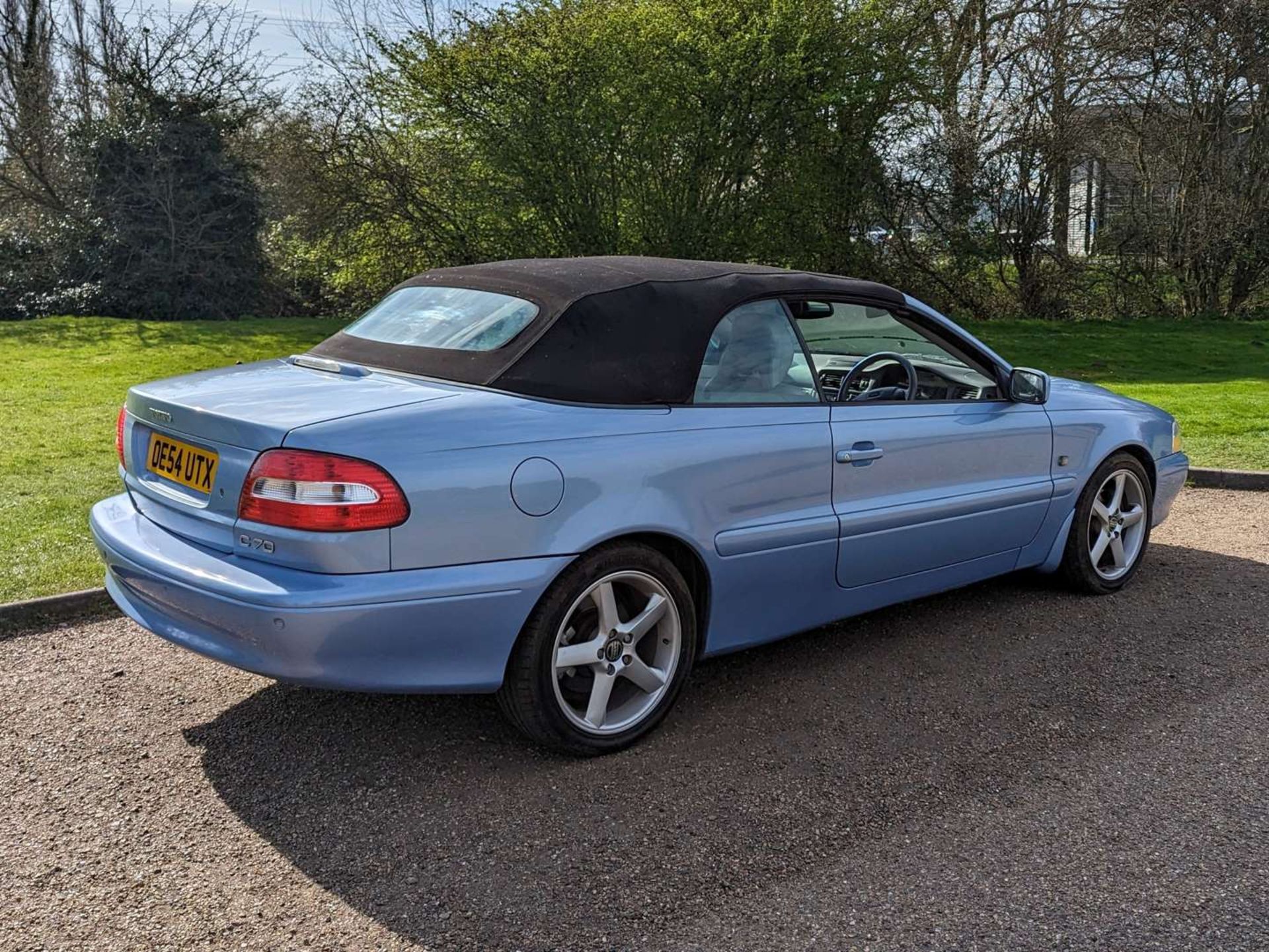 Make & Model:Volvo , C70 T GT Date of Reg:OE54UTX Colour:Blue cc:2435 ...
