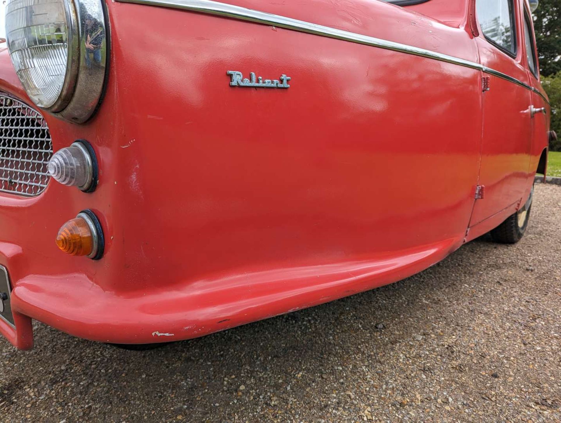 Make & Model:Reliant , Regal Date of Reg:WFF966 Colour:Red cc:748 Fuel ...