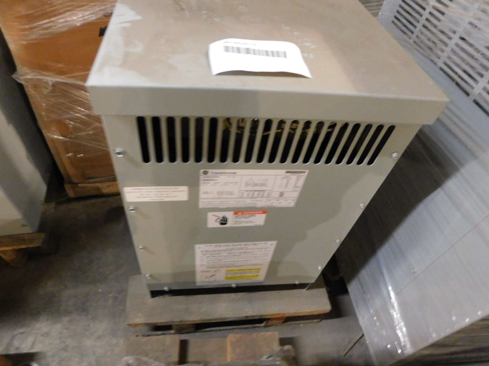 1x GE TRANSFORMER, 15KVA, TYPE QL, 3PHASE 9T83B3871