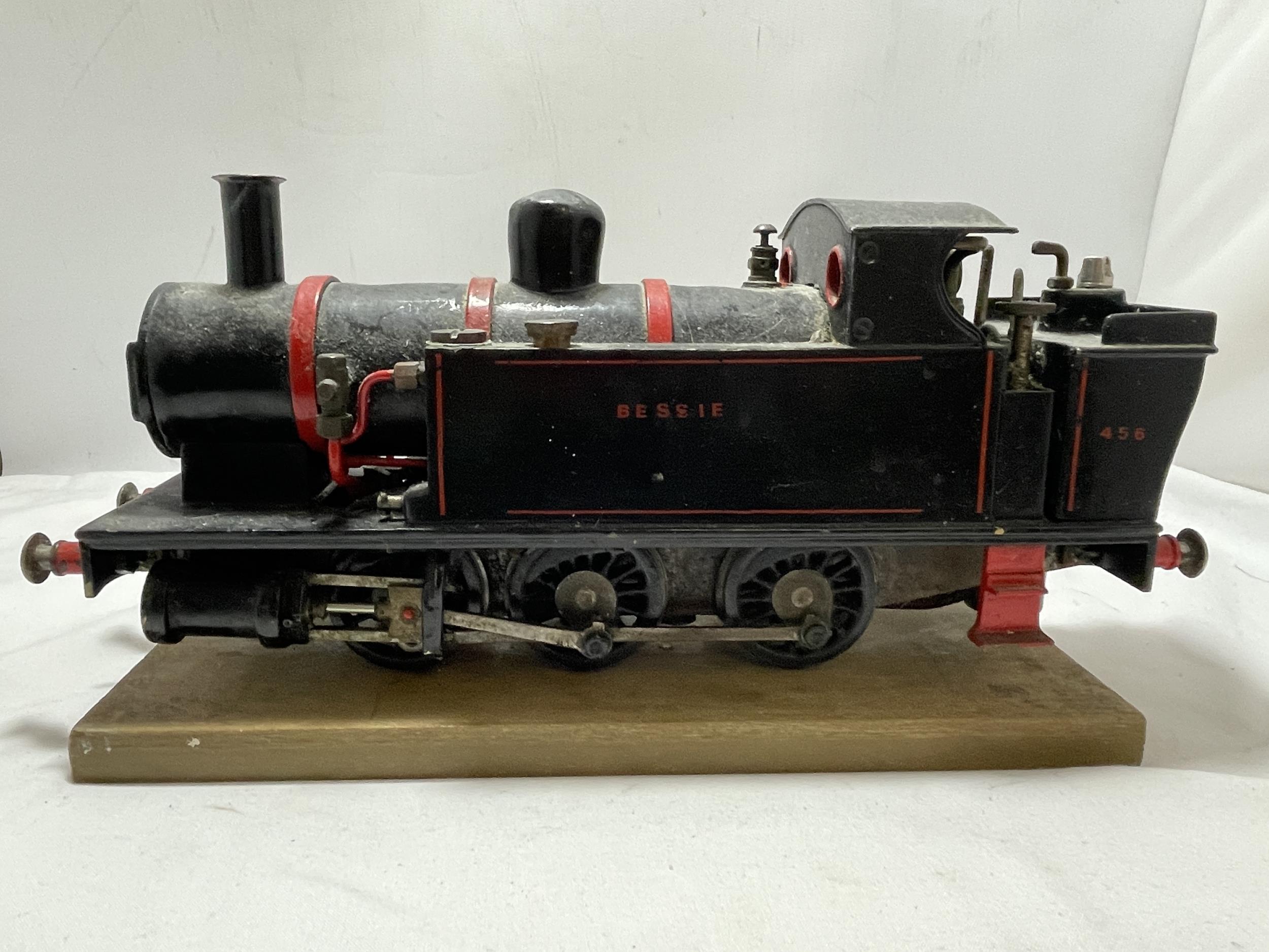 A SCRATCH BUILT LIVE STEAM 45 MM GAUGE 0-4-0 MODEL RAILWAY LOCOMOTIVE ...