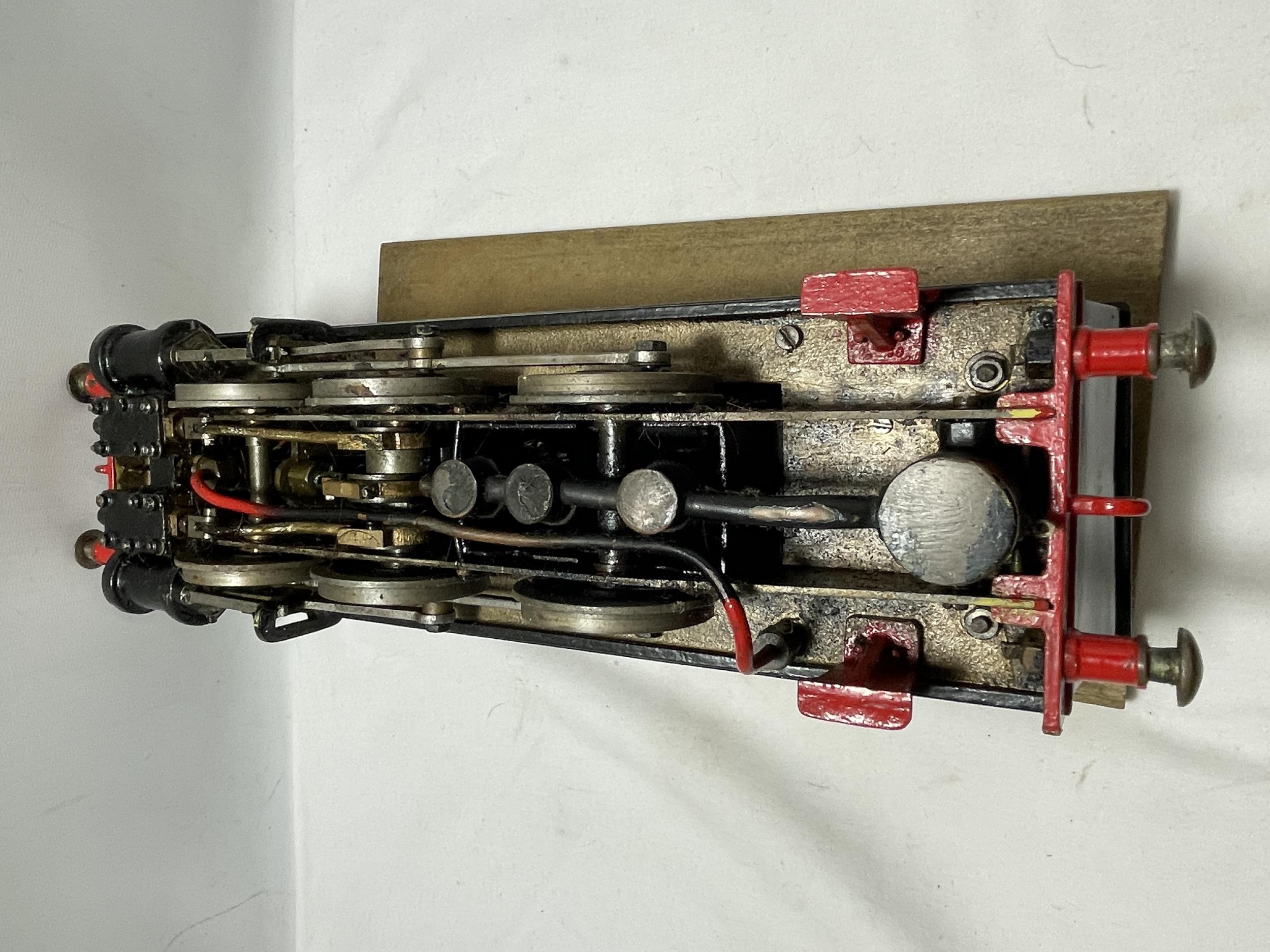 A SCRATCH BUILT LIVE STEAM 45 MM GAUGE 0-4-0 MODEL RAILWAY LOCOMOTIVE ...