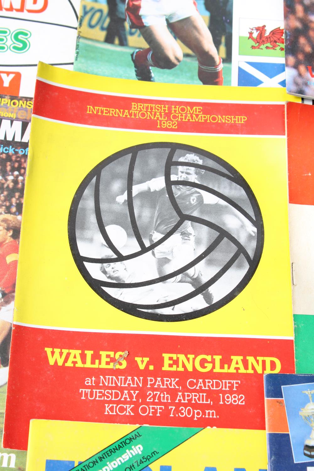 AN ASSORTMENT OF VINTAGE AND RETRO INTERNATIONAL FOOTBALL PROGRAMMES TO ...