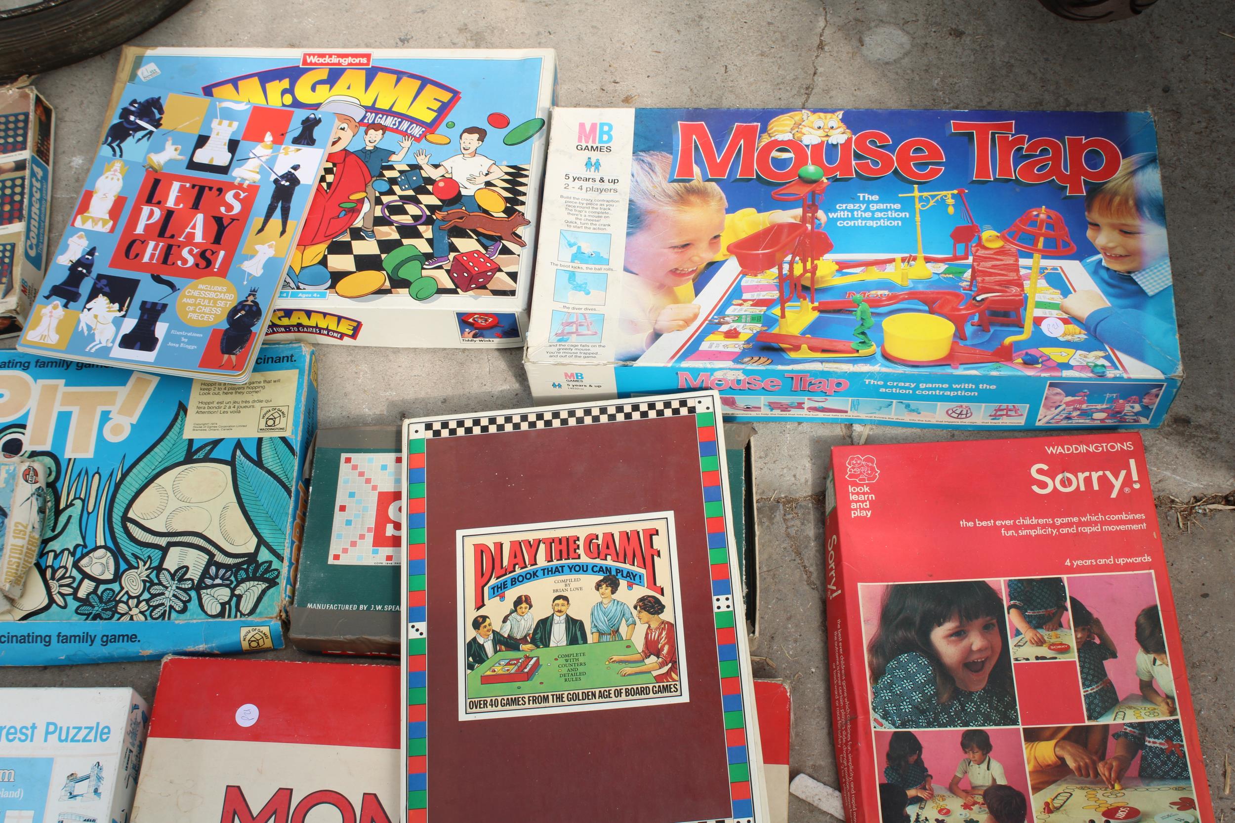 A LARGE ASSORTMENT OF VINTAGE AND RETRO BOARD GAMES