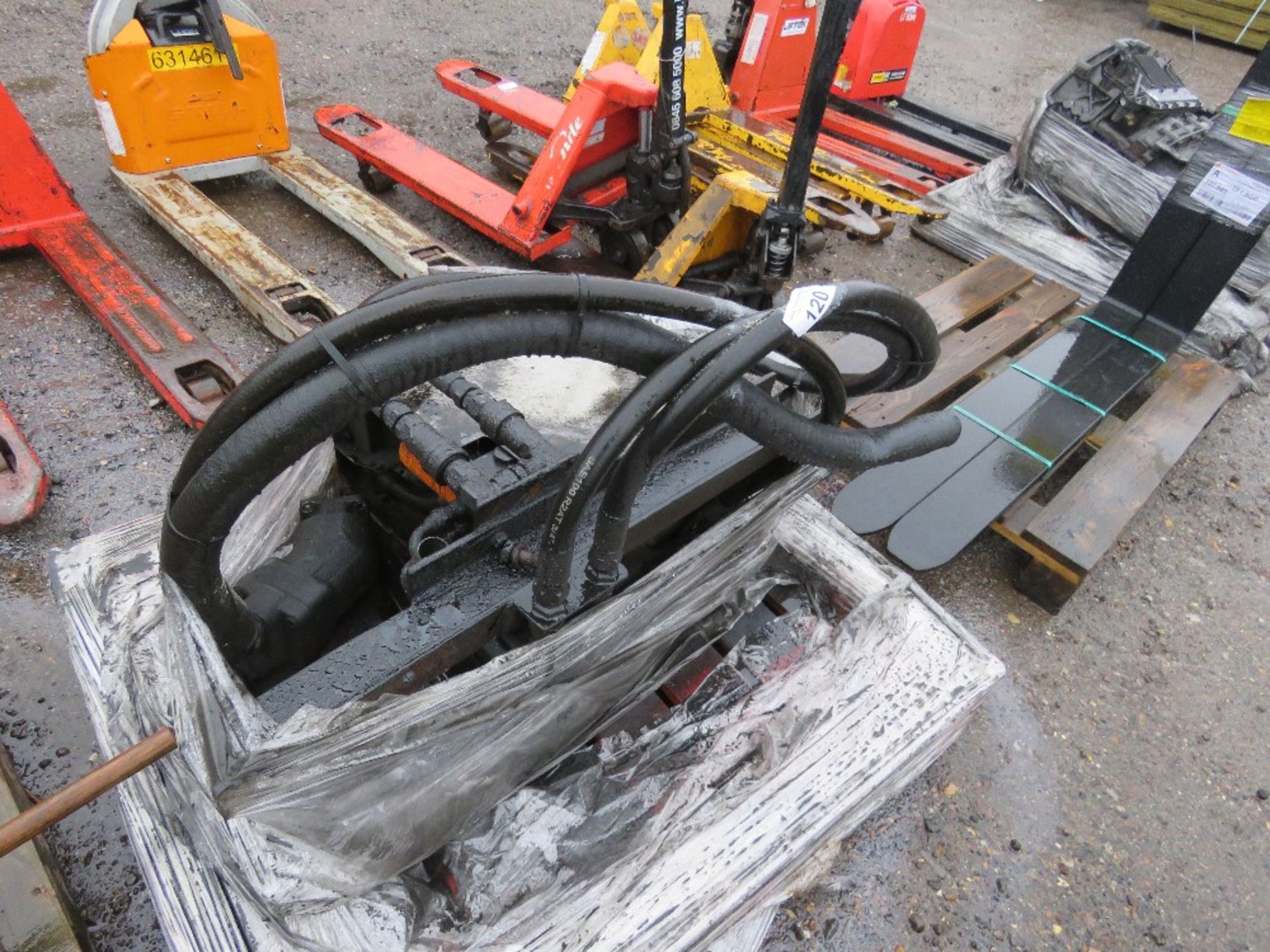 HYDRAULIC PTO PUMP FOR LORRY AND ASSOCIATED EQUIPMENT. SOURCED FROM ...