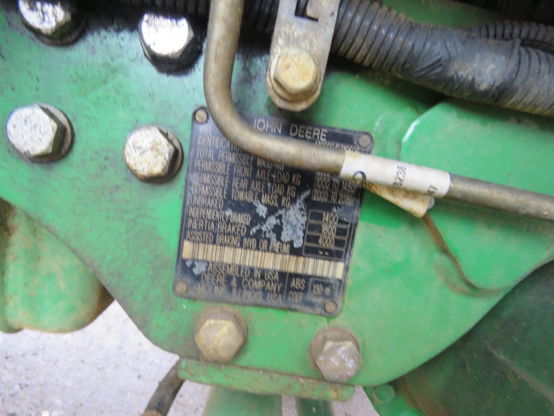 JOHN DEERE 3045R 4WD TRACTOR WITH JOHN DEERE 300CX POWER LOADER. REG ...