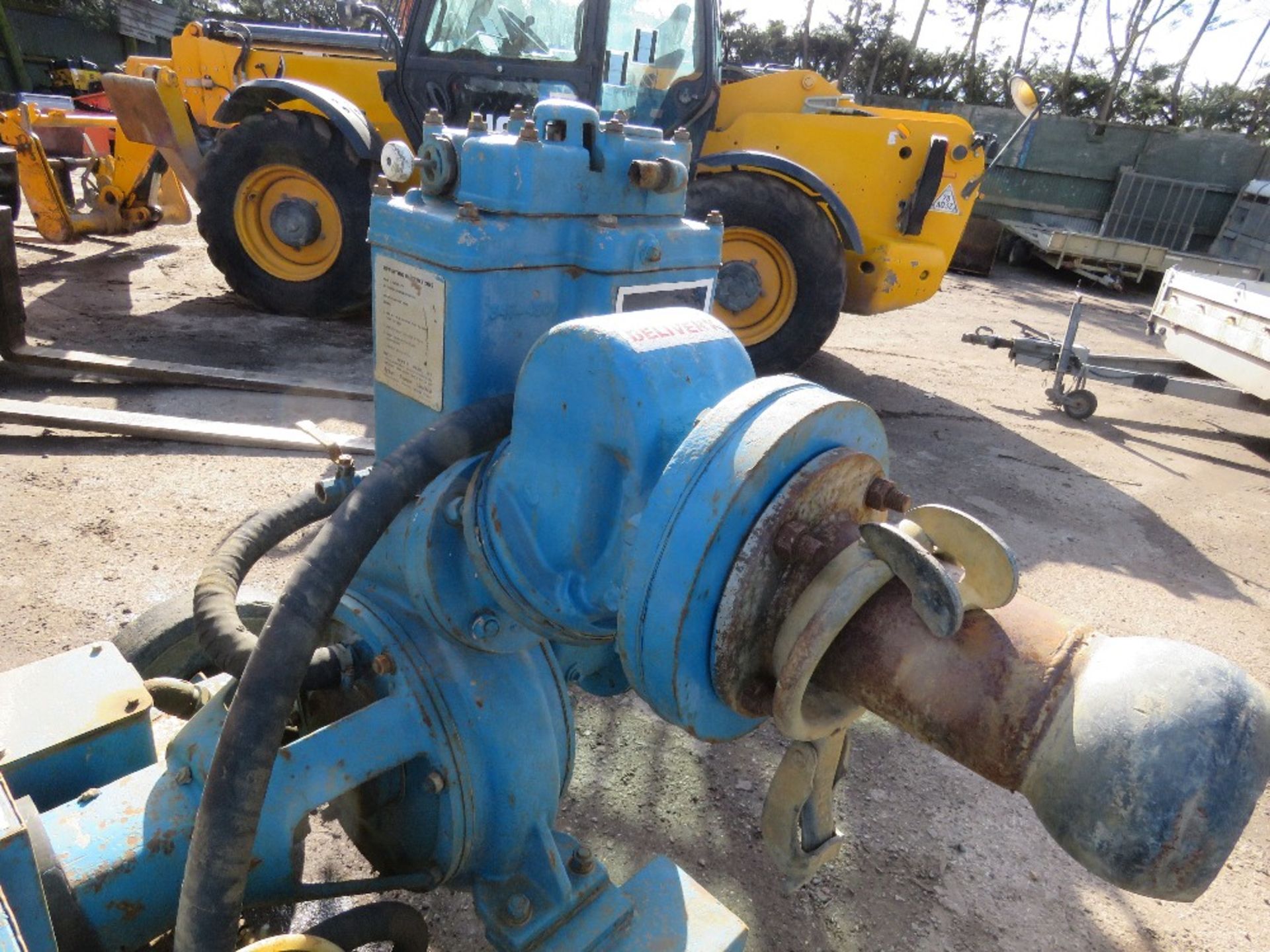 HATZ 4" WATER PUMP WITH 2NO HOSES AS SHOWN. WHEN TESTED WAS SEEN TO ...