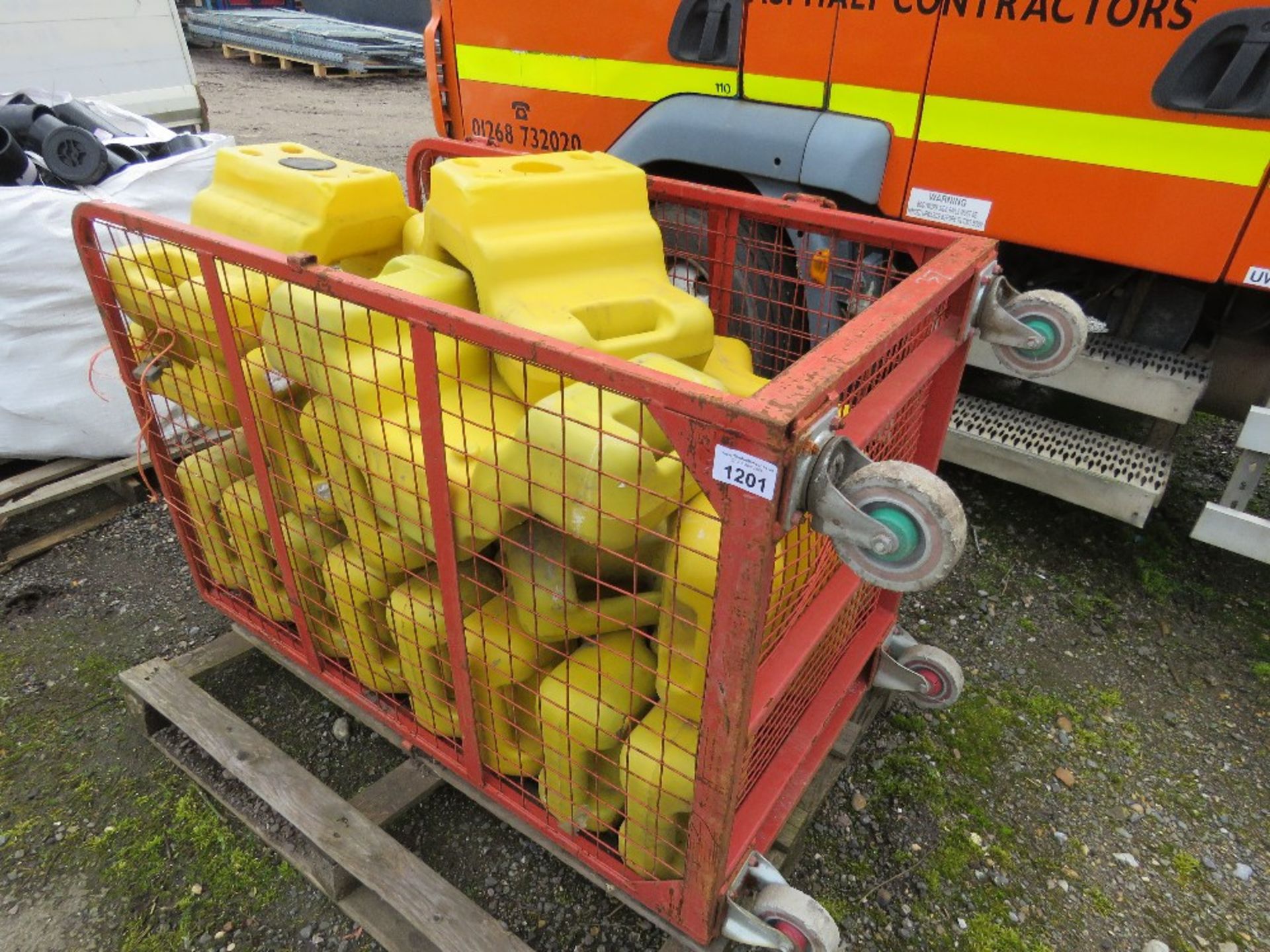 STILLAGE CONTAINING APPROXIMATELY 16NO EXTRA HEAVY HERAS FENCE BASE ...