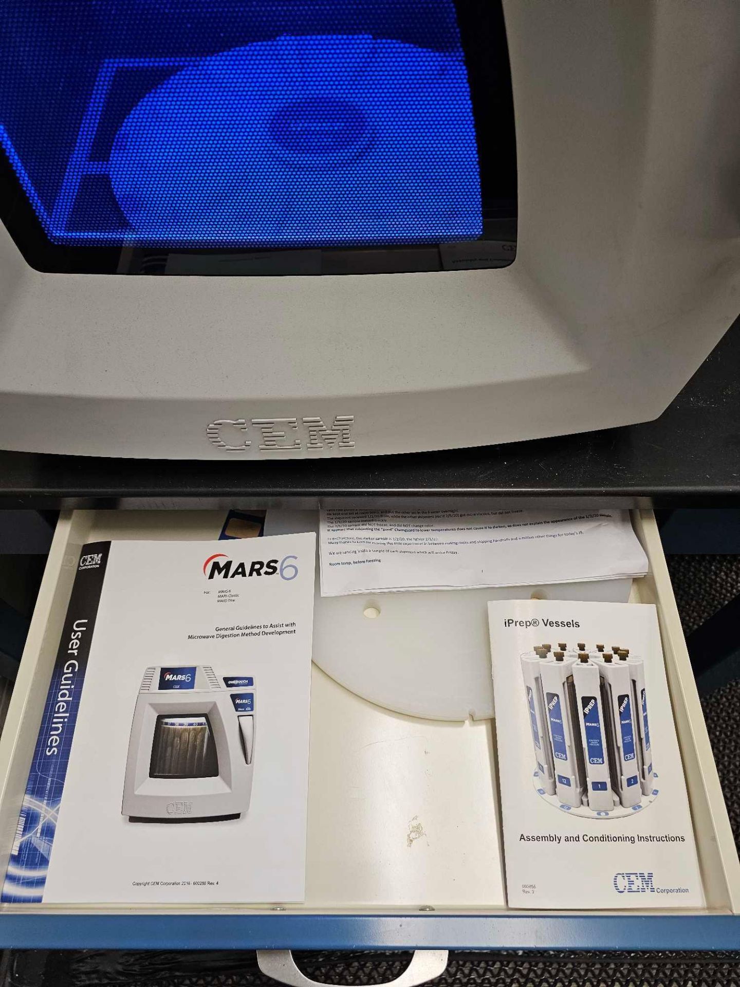 CEM MARS 6 Microwave Digestion System. Model 910900. s/n MJ9684 (Please ...