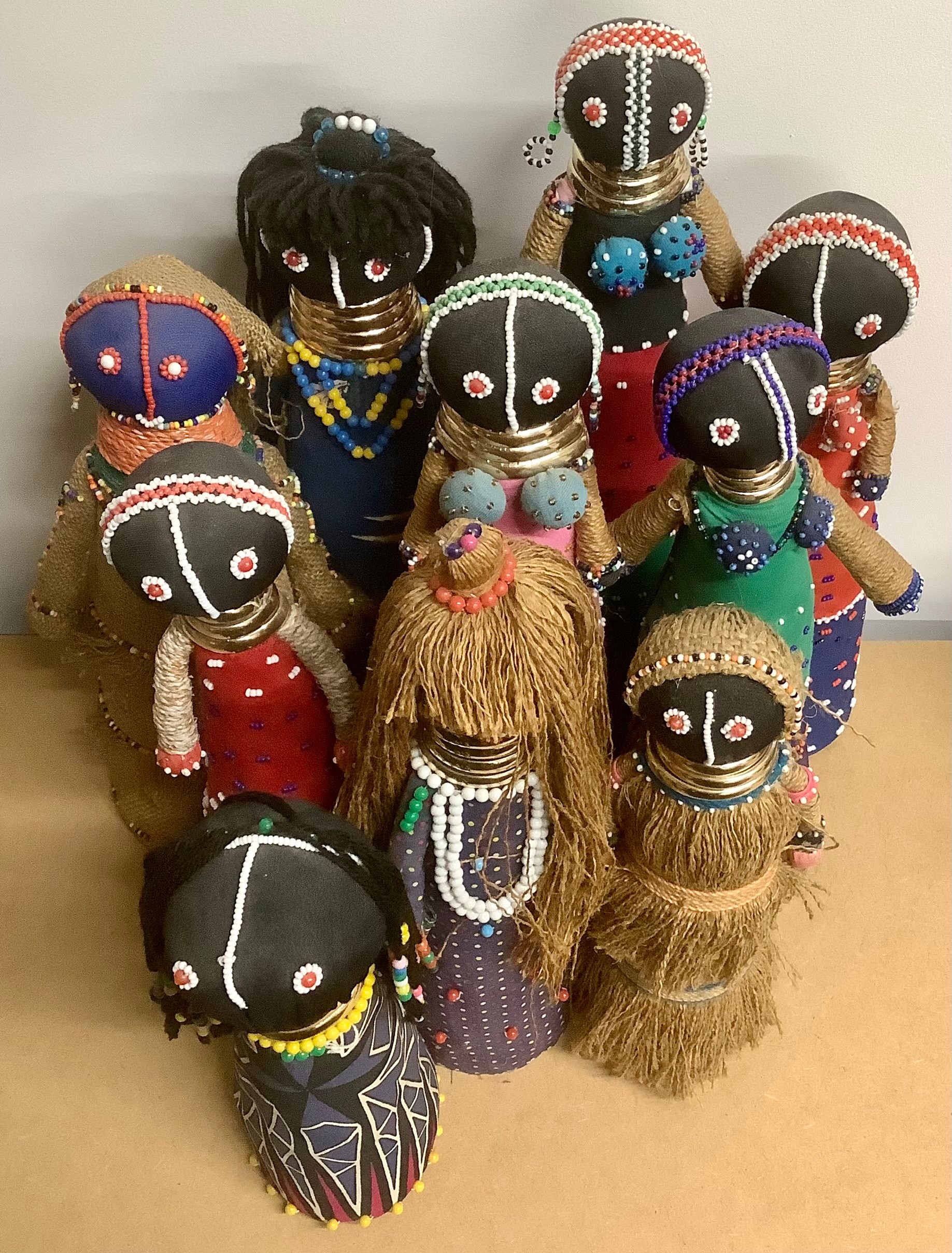 Tribal Art & the Eclectic Interior - a collection of Ndebele beadwork ...