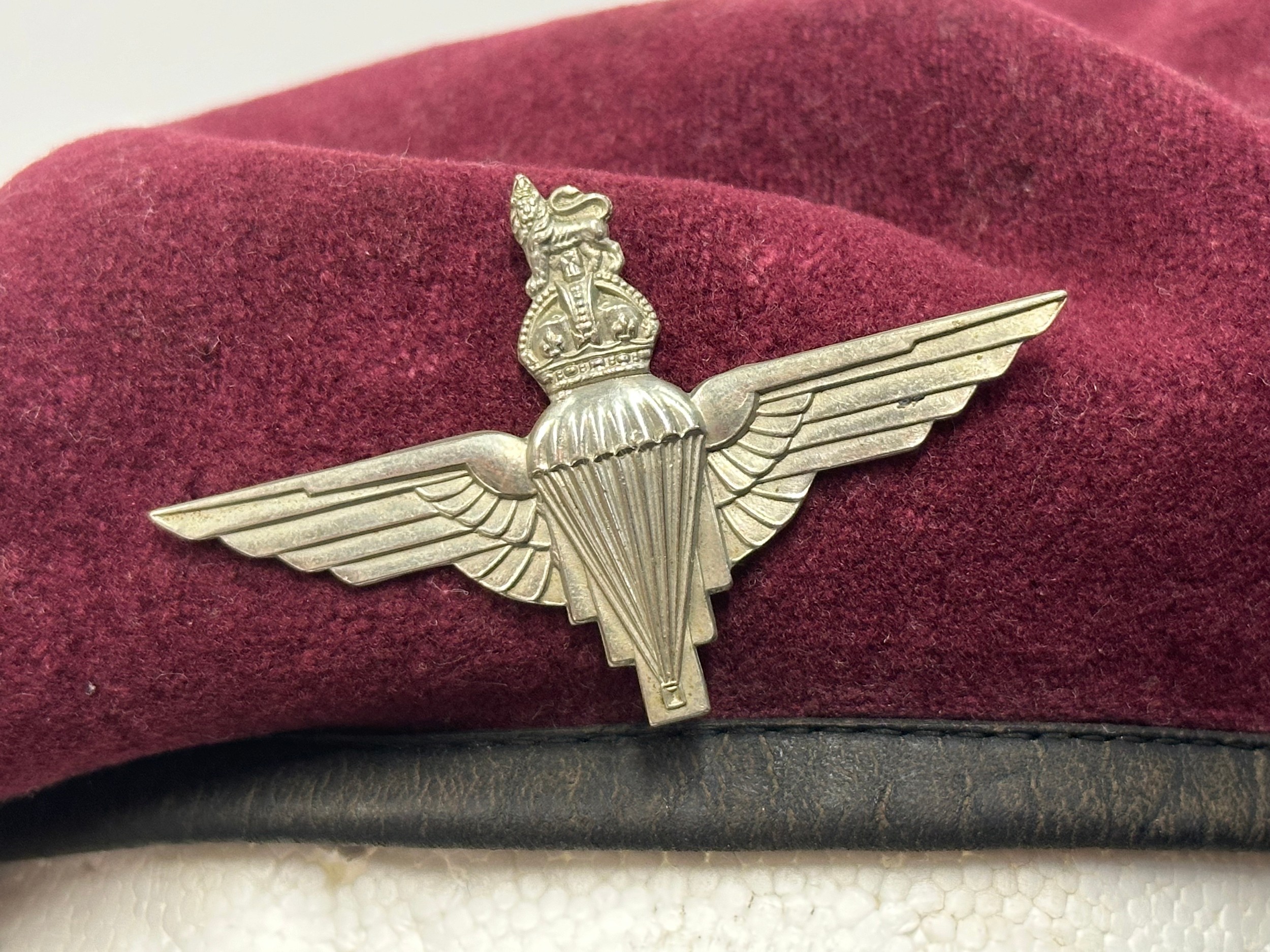 WW2 British Parachute Regt Red Beret size 6 7/8 ths maker marked ...