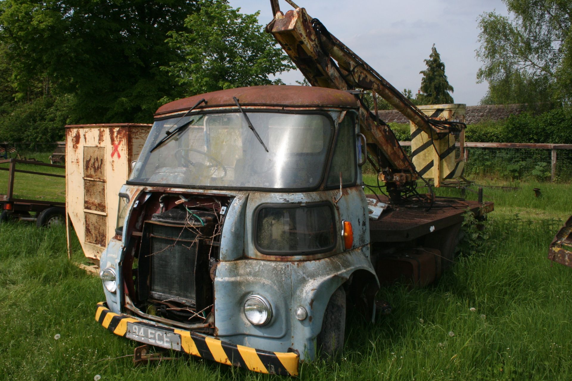 Restoration project 1960's Austin Morris Commercial with Cherry picker ...