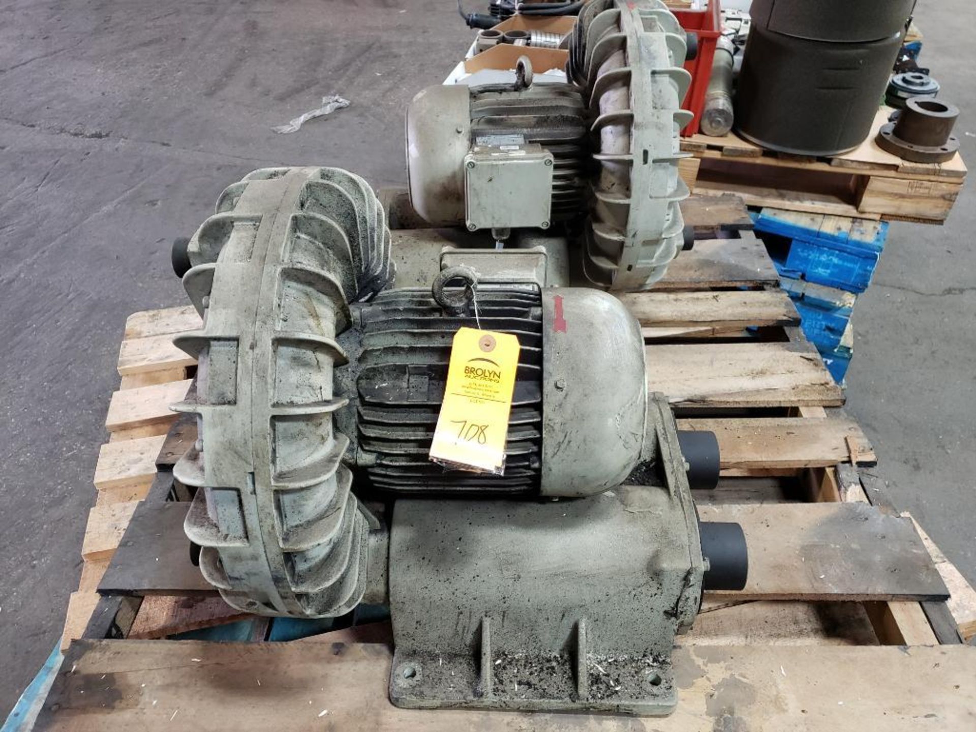 Qty 2 - Elektror blower. For a $50 fee this lot can be prepared for ...