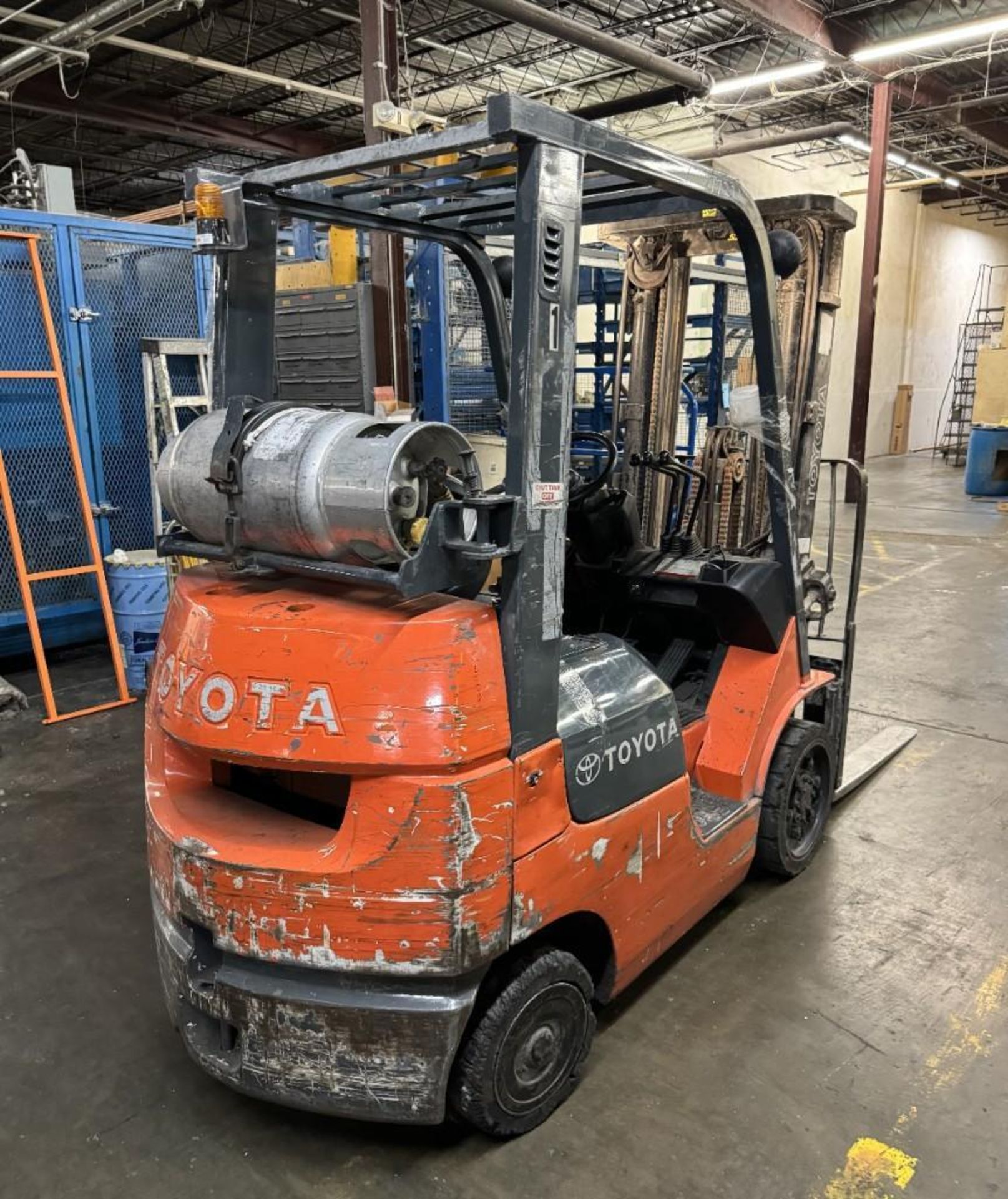 Toyota Propane Forklift, Model 7FGCU20, Serial# 82277. Approximate 3500 ...