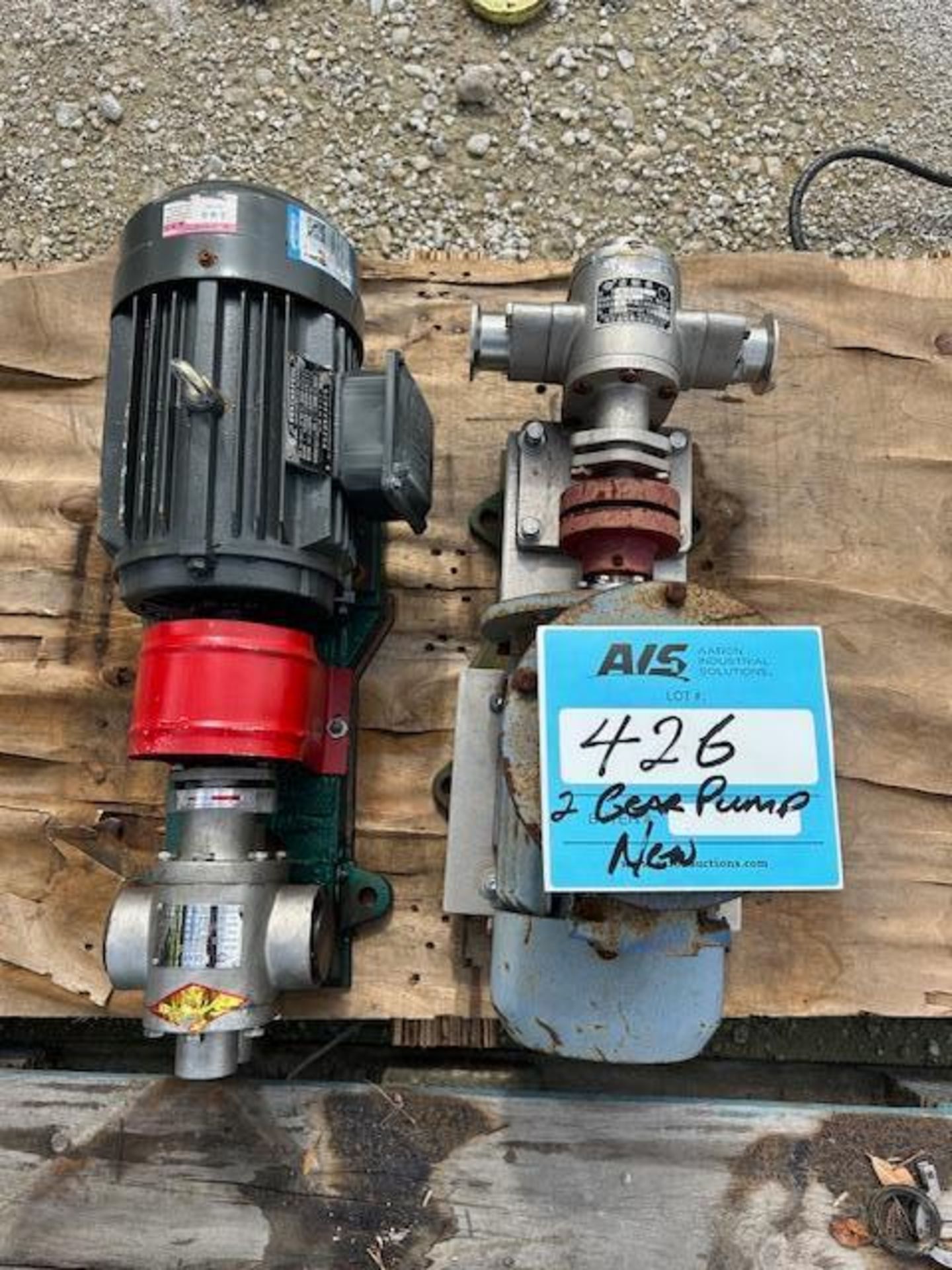 Lot (2): Unused Gear Pumps