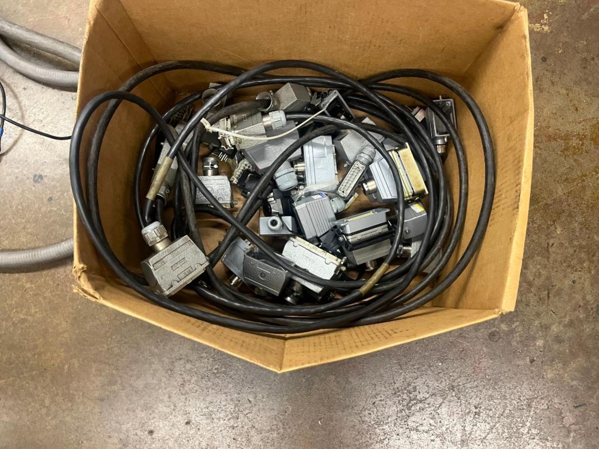 Hearting Connectors - MSC Parts - Box Filled w/ MSC Contents