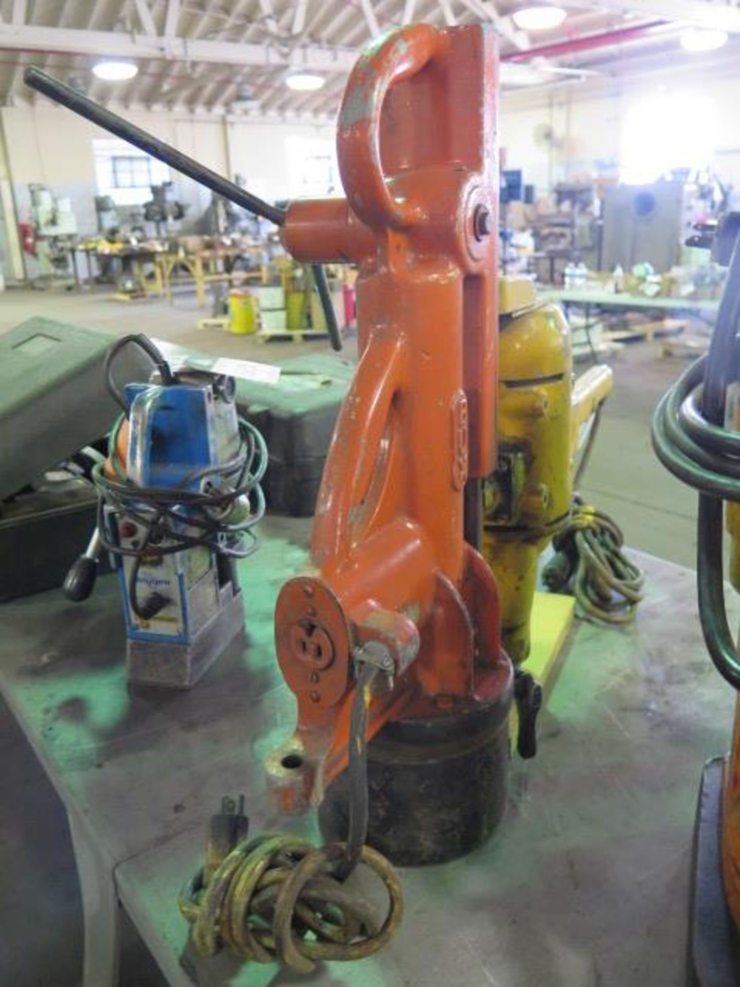 Bux Magnetic Base Drill (SOLD AS -IS - NO WARANTY)