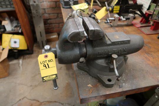 WILTON 4" VISE W/ BENCH