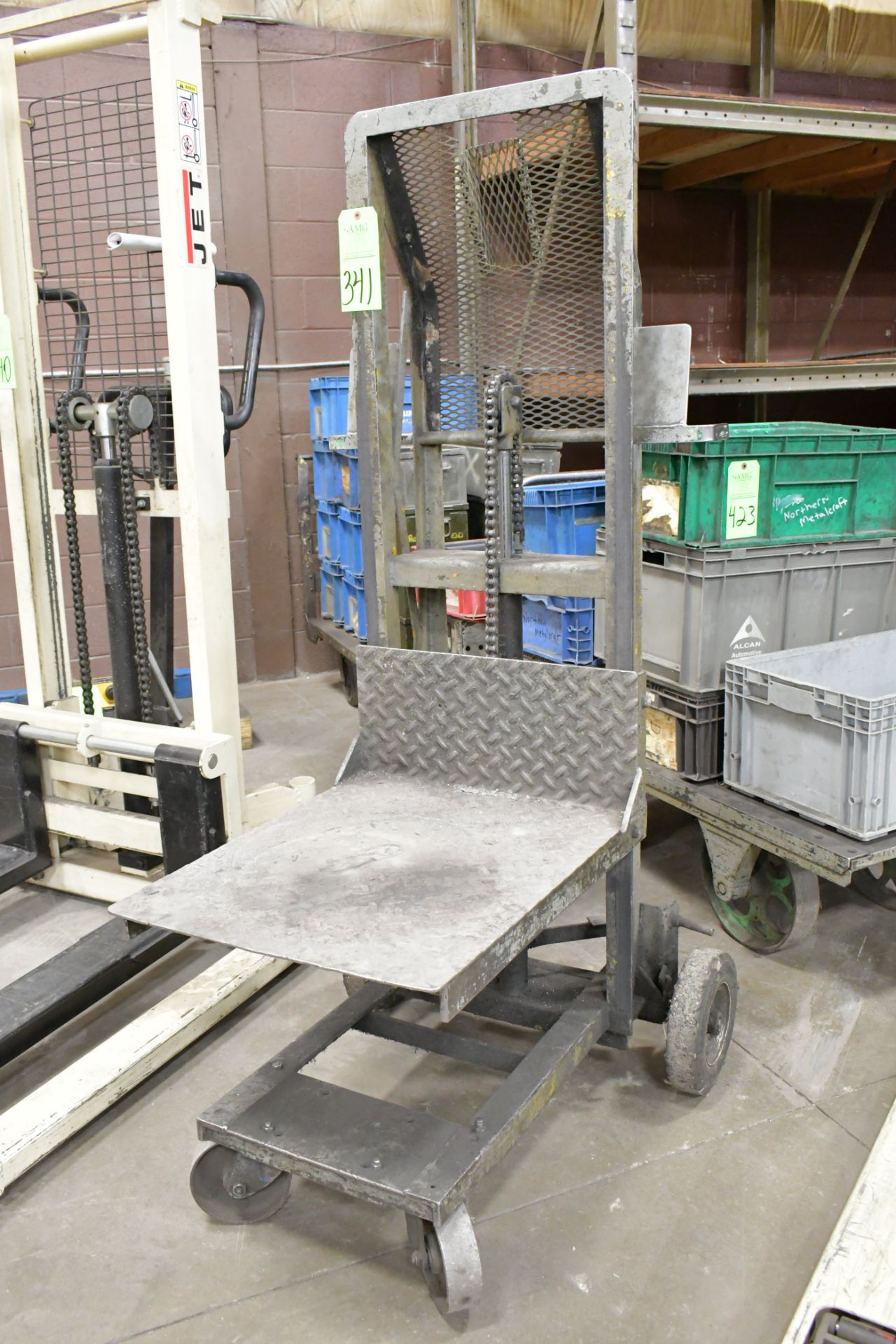 No Name Approximately 1,000-Lbs. Capacity Foot Operated Hydraulic Lift ...
