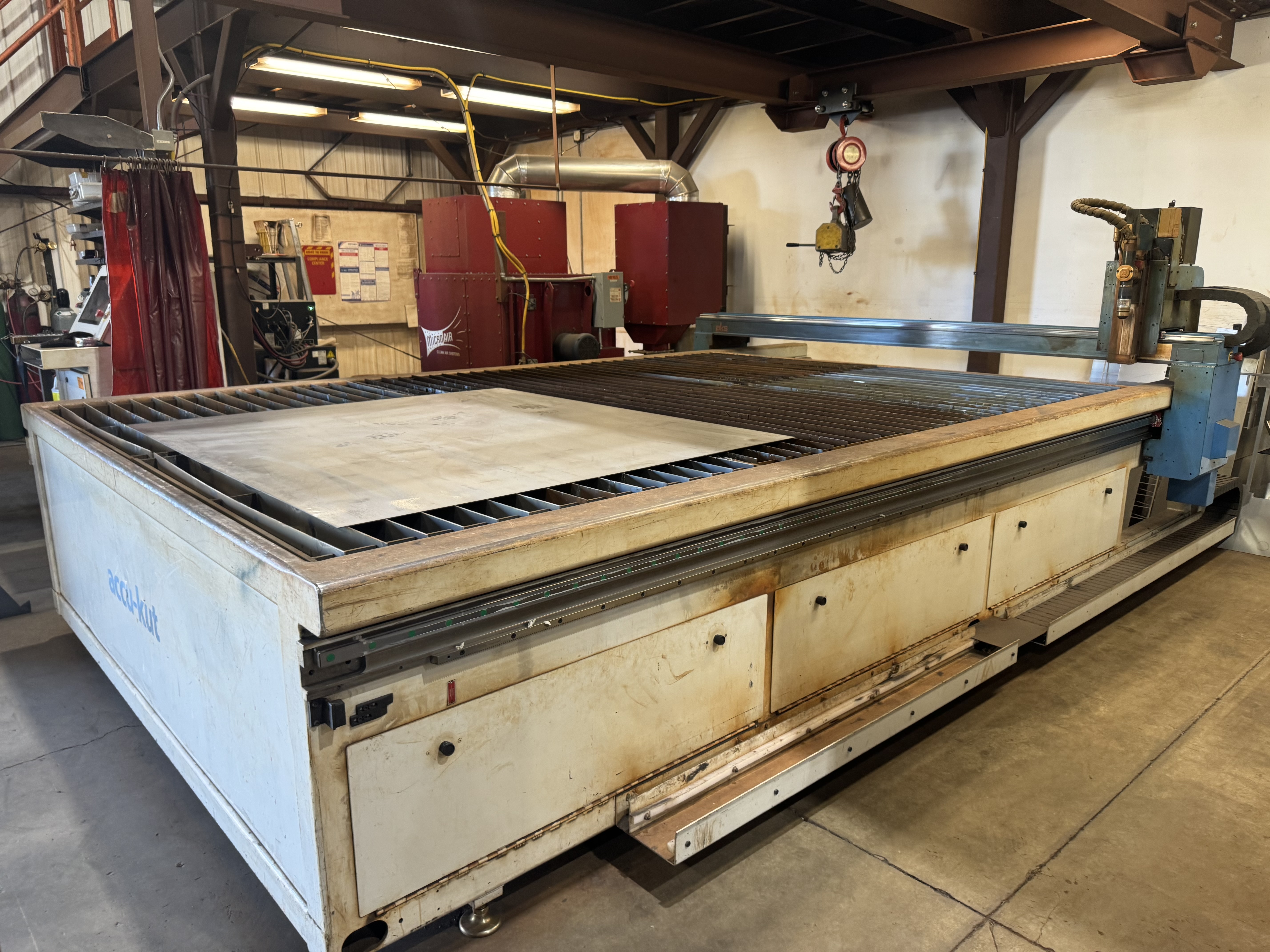 Structural Steel Equipment and Trucks | Auction HQ