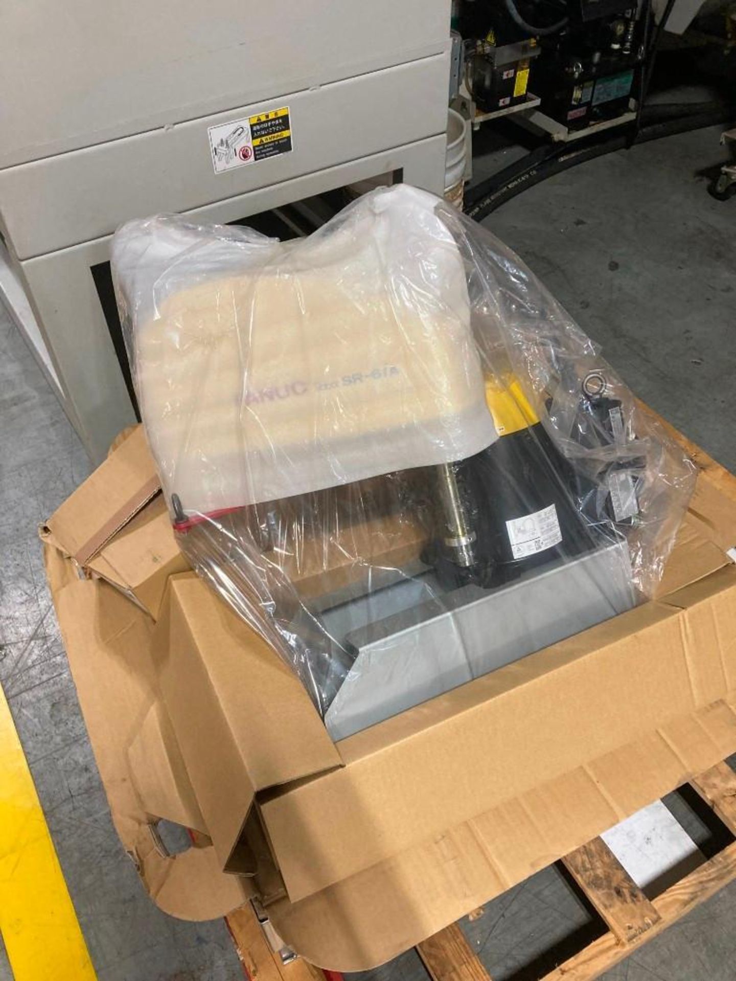 Location: Cadillac, MI Loading Fee: $25 *NEW* 2022 Fanuc SR-6iA 4-Axis ...